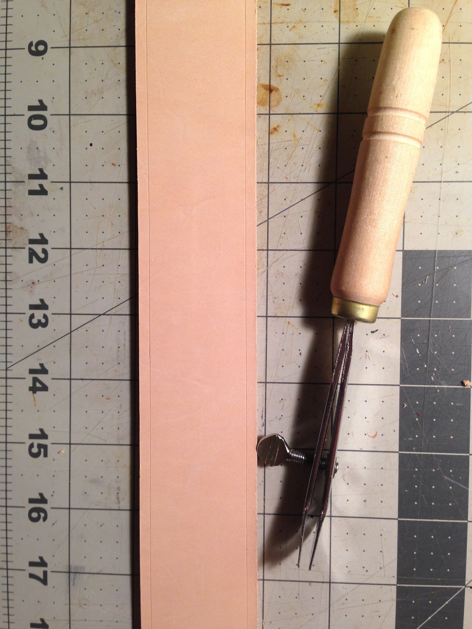 How to Make a Batman Utility Belt : 7 Steps (with Pictures) - Instructables