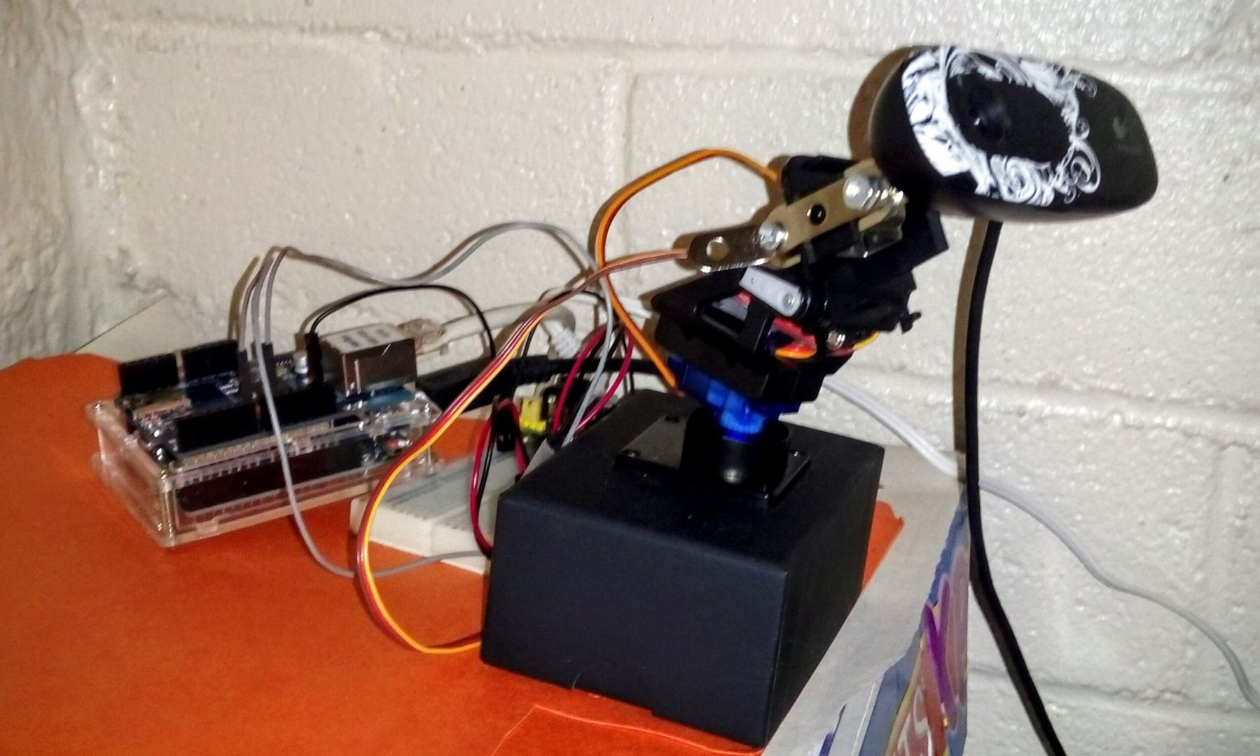 Remote Pan/tilt Webcam : 3 Steps - Instructables