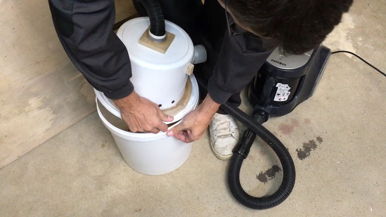 DIY: Cyclone Dust Separator From Two Buckets : 8 Steps (with Pictures ...