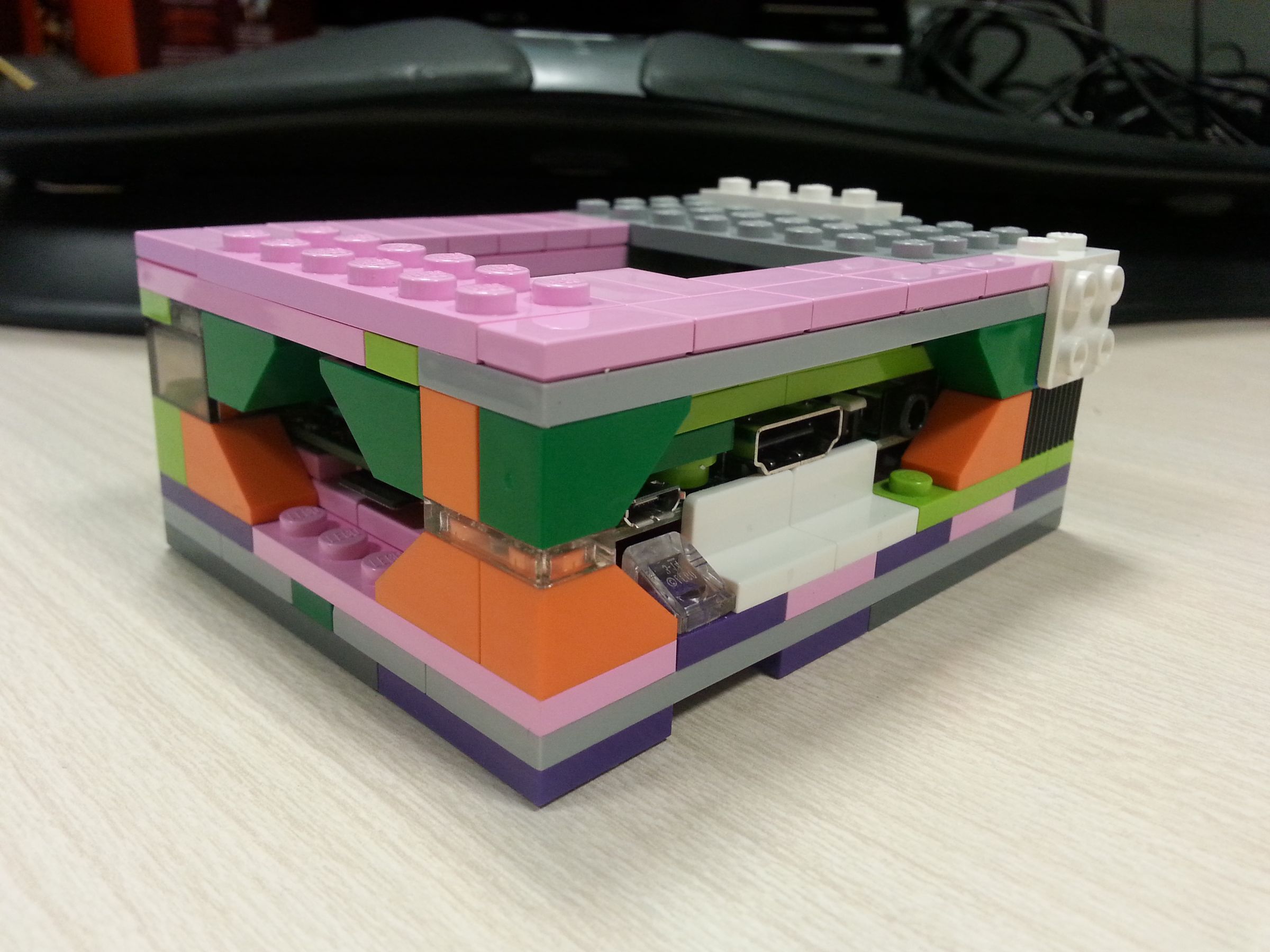 Raspberry Pi B+ LEGO Case (Smaller Footprint) - Instructables