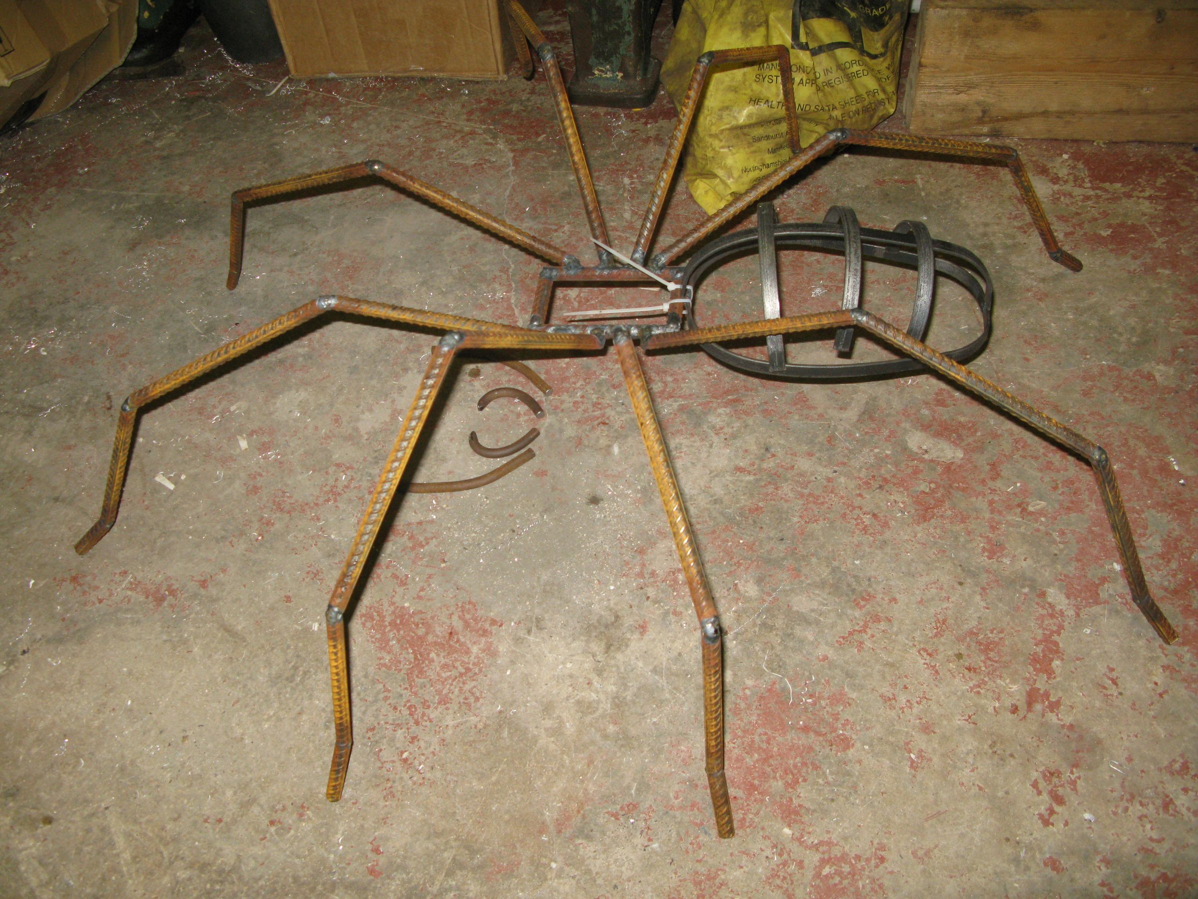 How to Make Giant Halloween Spiders : 23 Steps (with Pictures ...