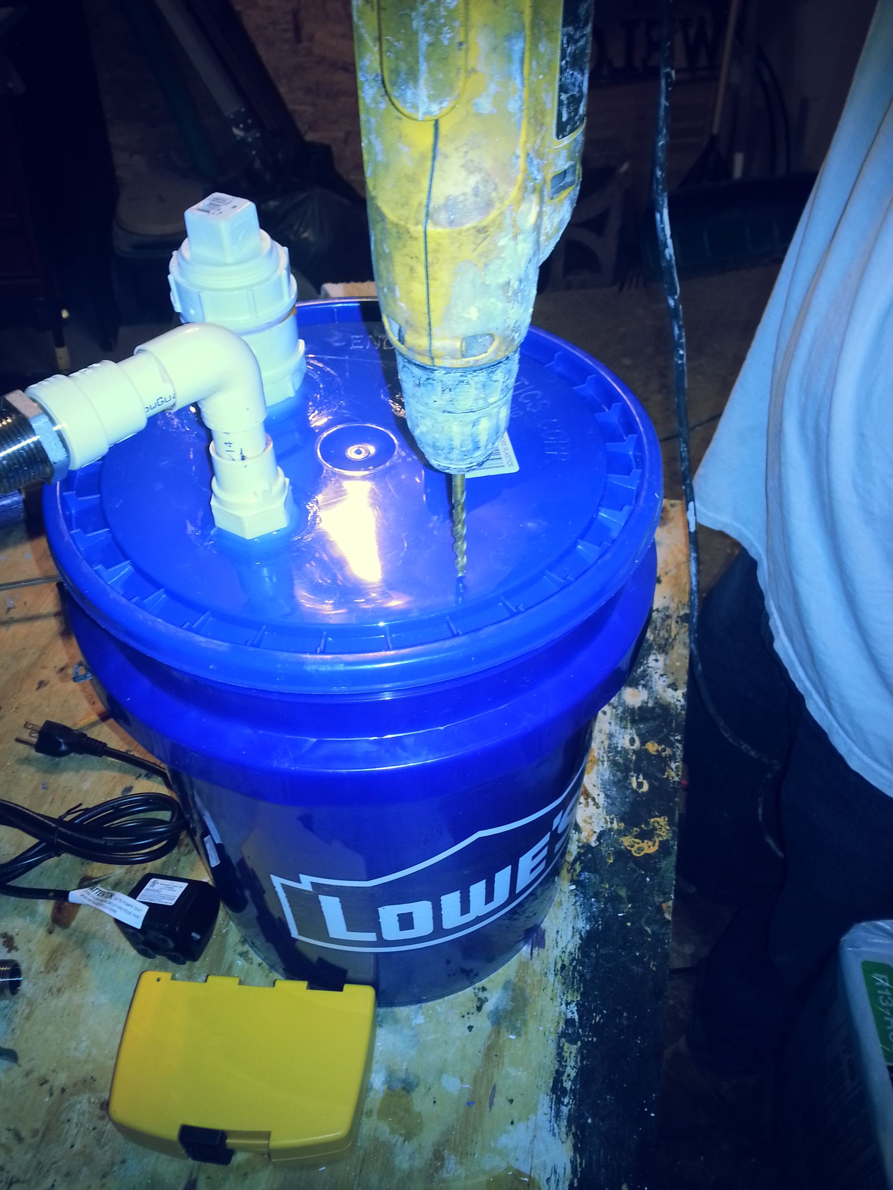 Awesomely Automatic Garden Watering Buddy - Complete With Reservoir for ...