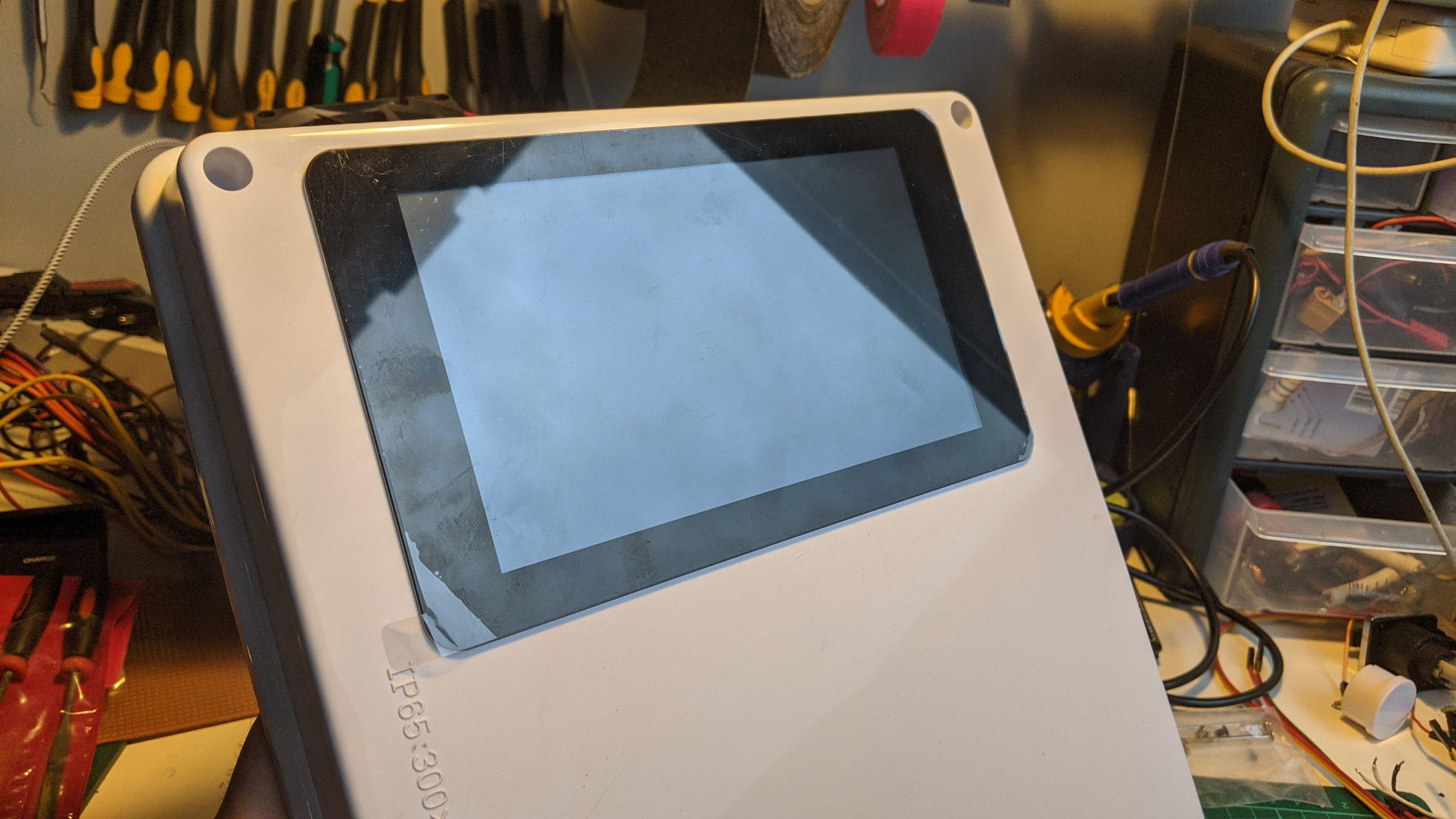 Flush Mount Raspberry Pi 7" Touchscreen : 3 Steps - Instructables