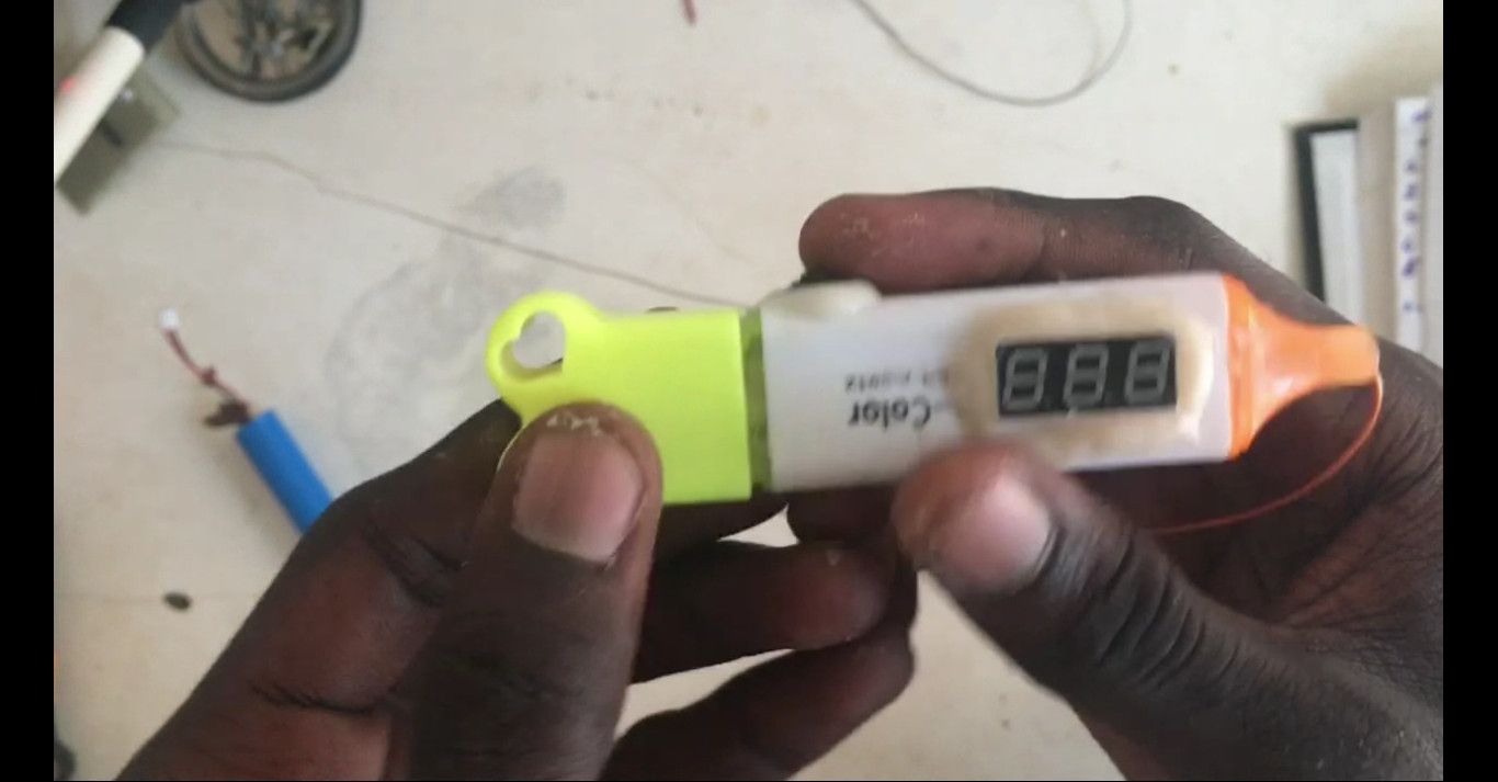 DIY Your Own Voltmeter : 7 Steps - Instructables