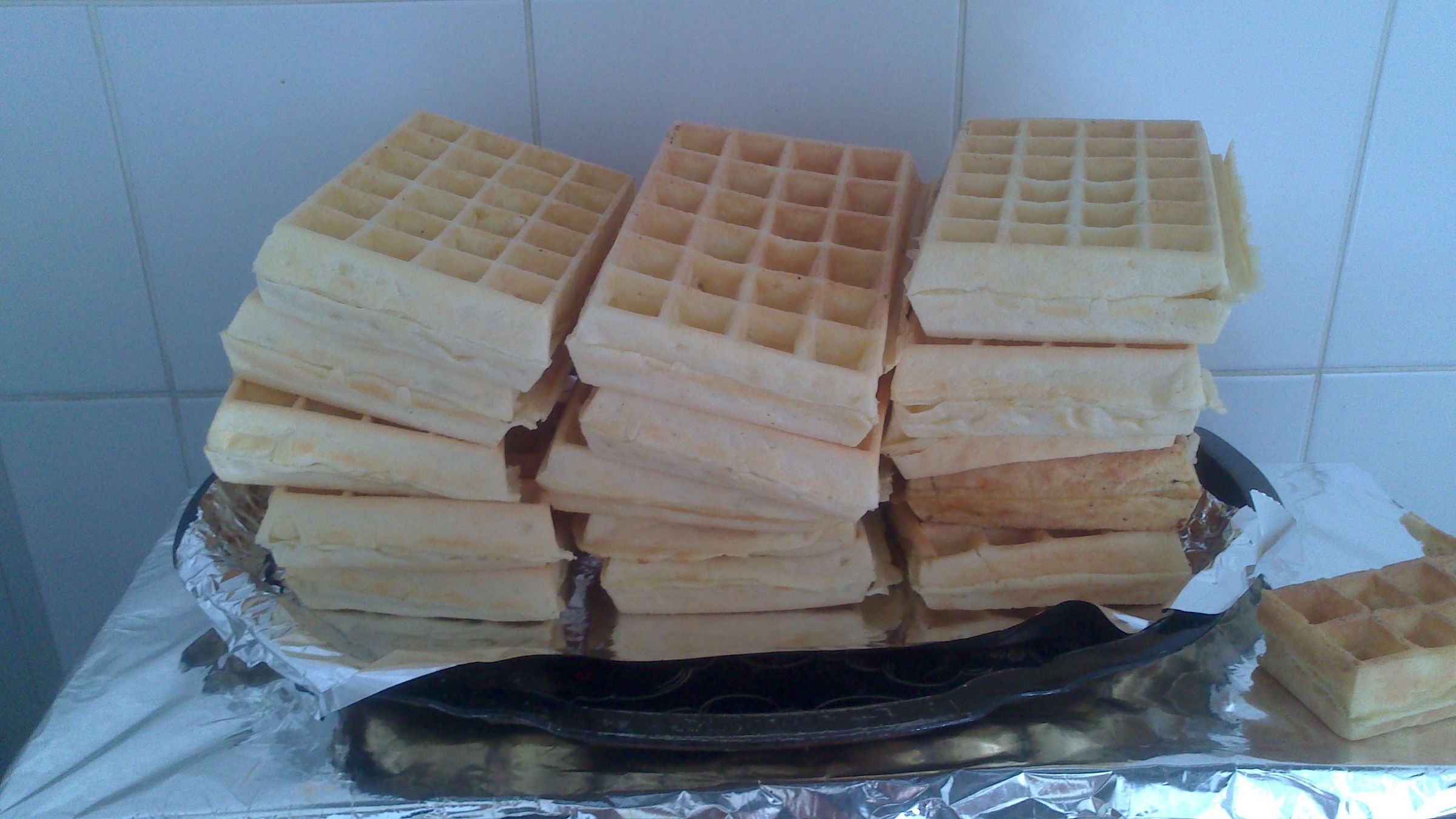How to Make Industrial Fair Waffles !! : 6 Steps (with Pictures ...
