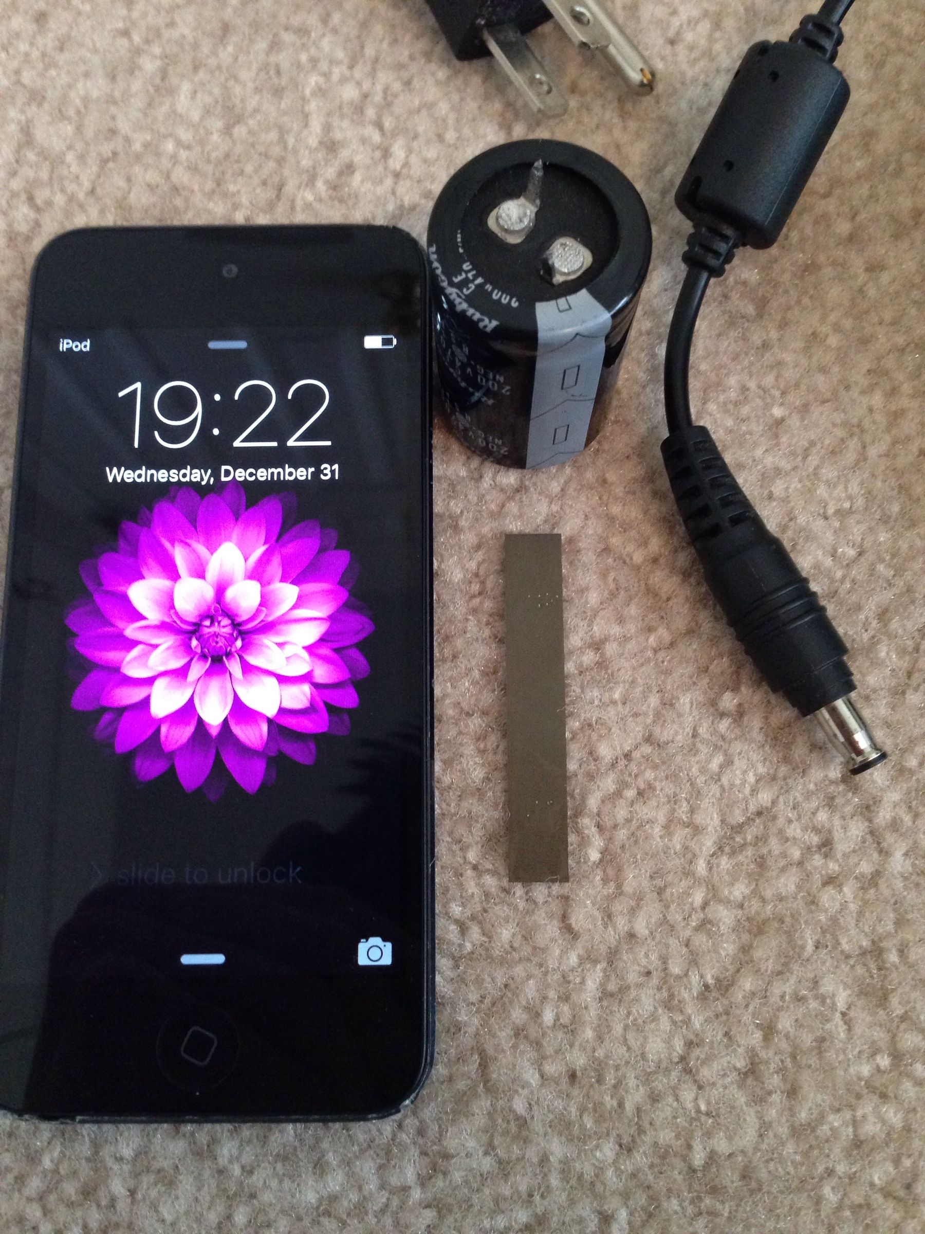 Capacitor Spark IPhone Photography : 8 Steps - Instructables