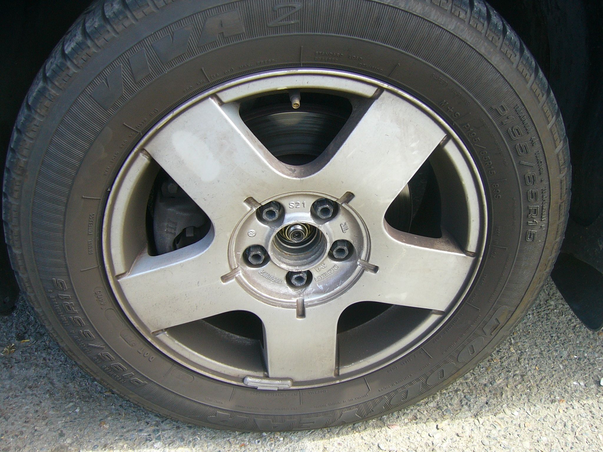 How to Fix a Flat Tire : 11 Steps - Instructables