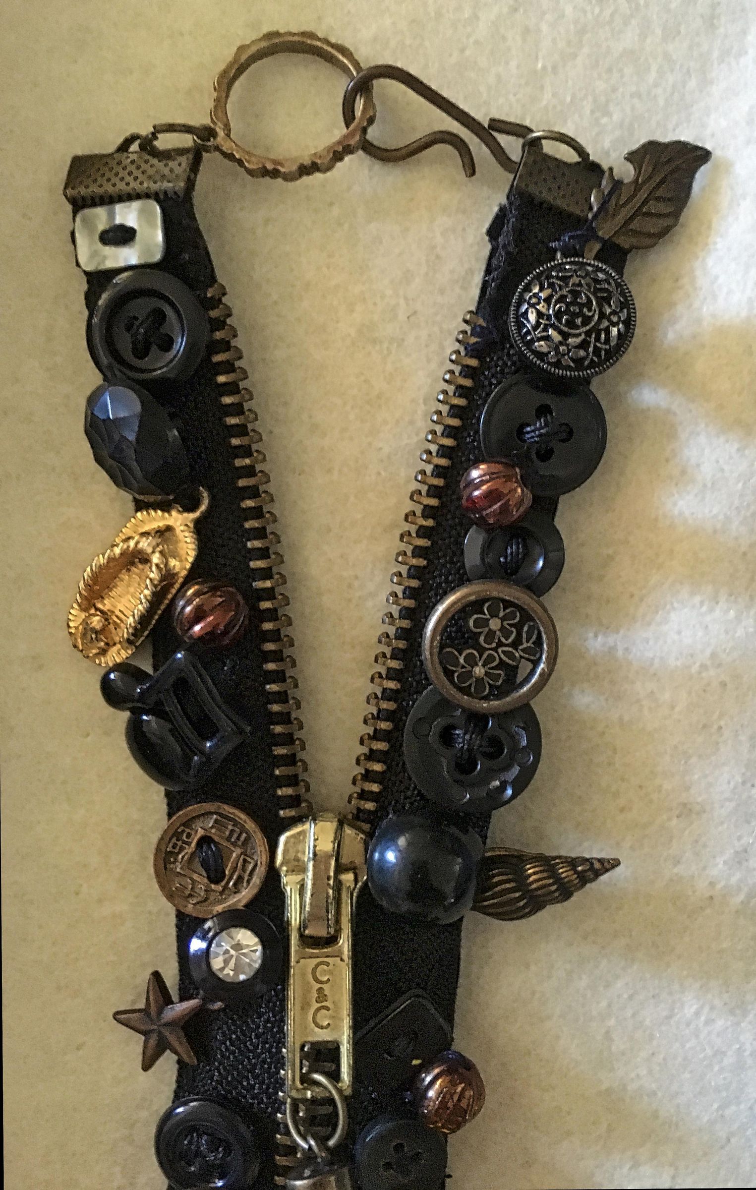 Zipper Charm Necklace : 5 Steps - Instructables
