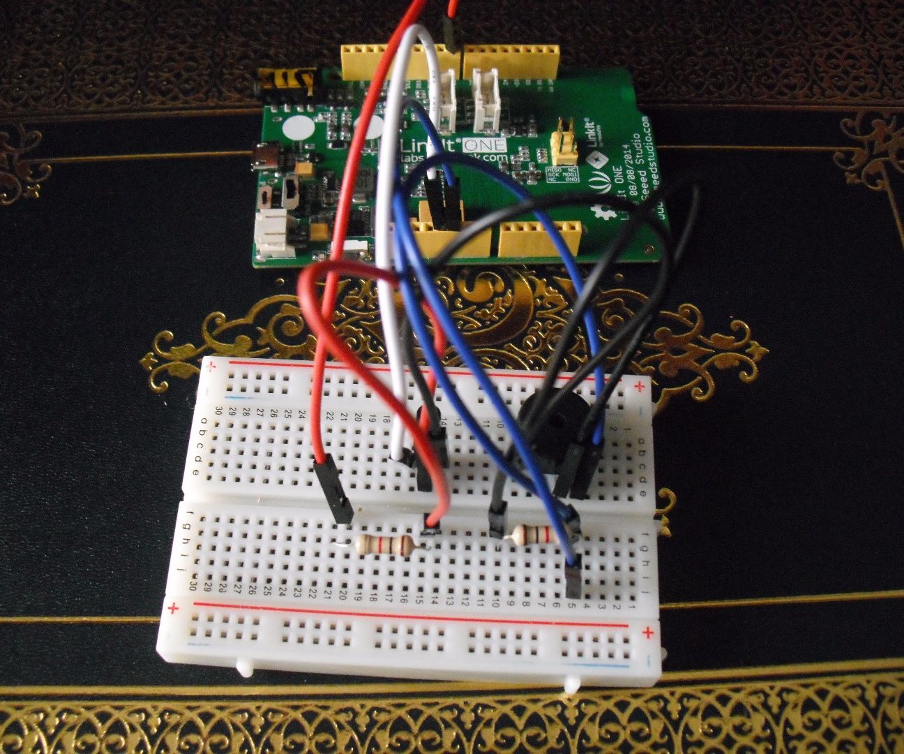 Linkit ONE Baics: Audio Buzzer : 7 Steps (with Pictures) - Instructables Linkit ONE Baics: Audio Buzzer : 7 Steps (with Pictures) - Instructables