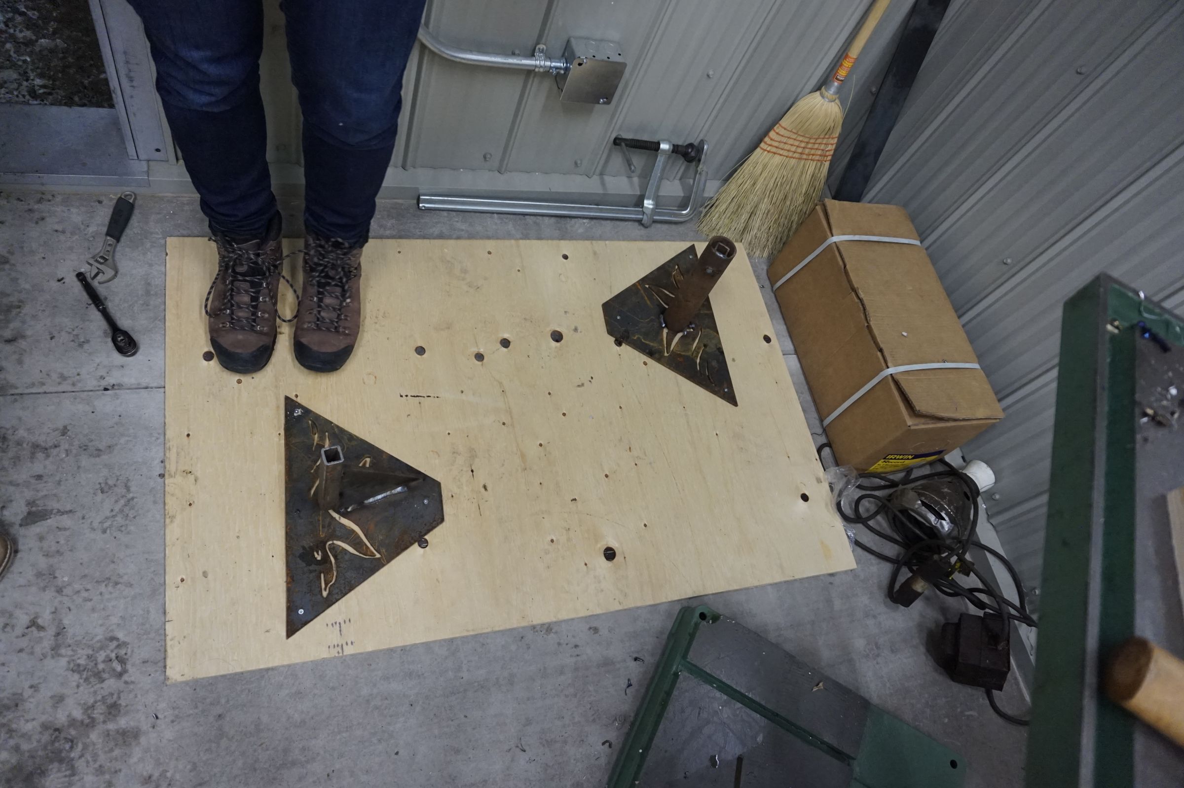 7-foot-tall Woman Wire Sculpture : 5 Steps (with Pictures) - Instructables