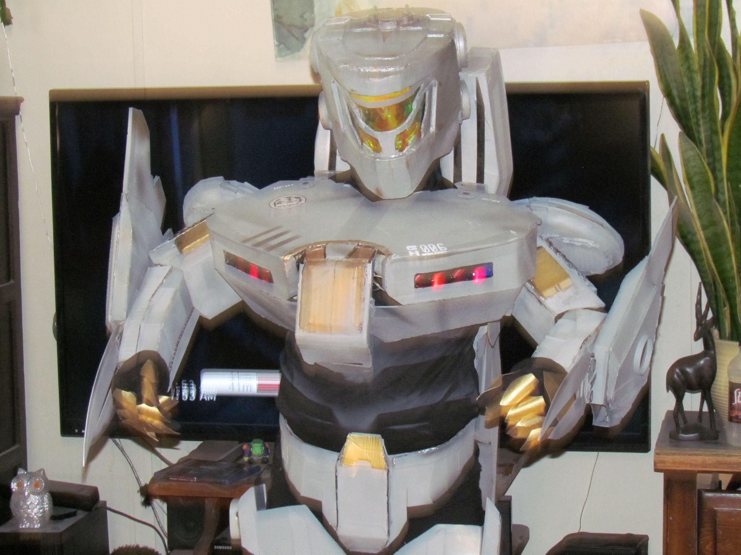Striker Eureka Pacific Rim Jaeger Costume : 7 Steps (with Pictures ...