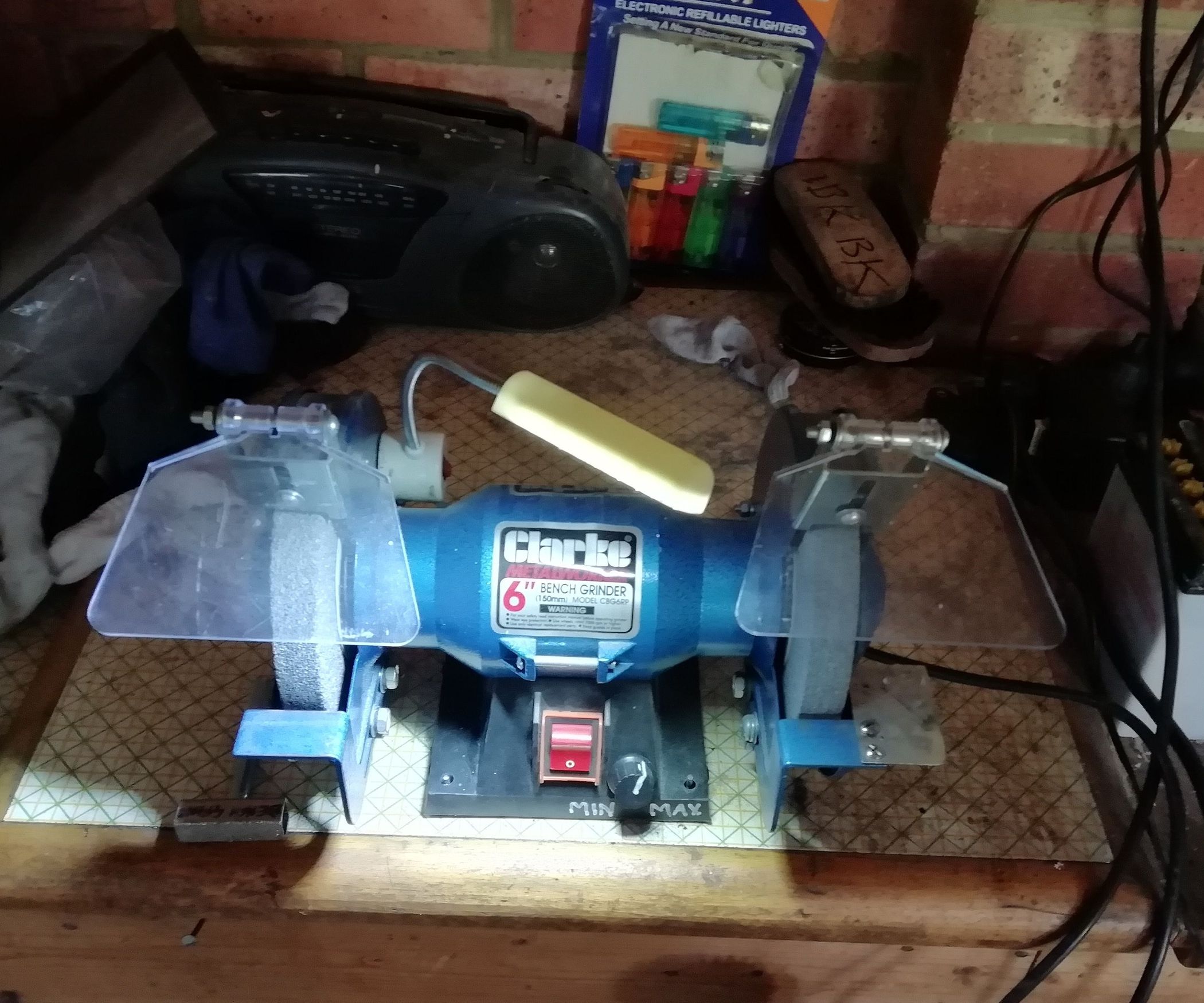 Bench Grinder Mods : 4 Steps - Instructables