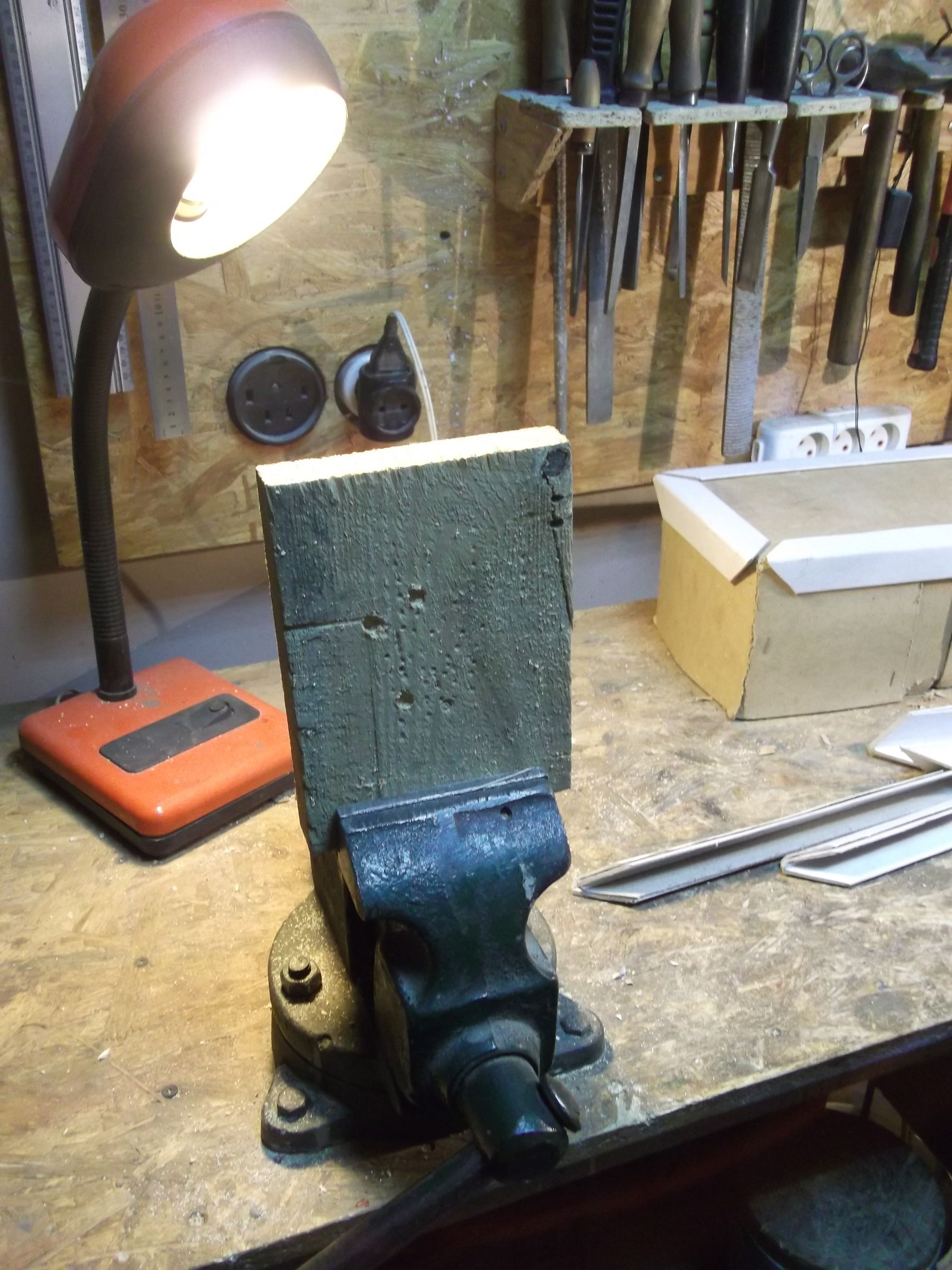 Fixing/Making/Reinforcing Boxes With Packaging Waste : 14 Steps (with ...