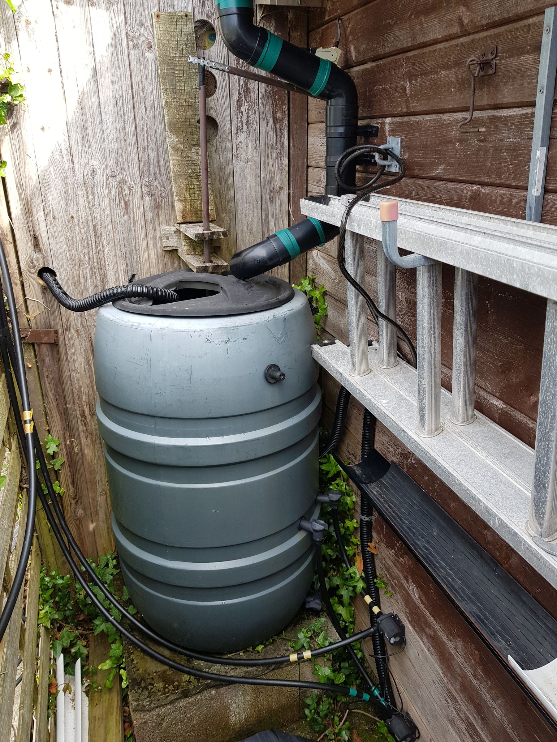 How I Made My Garden Water Storage System (July 2020) : 4 Steps (with ...