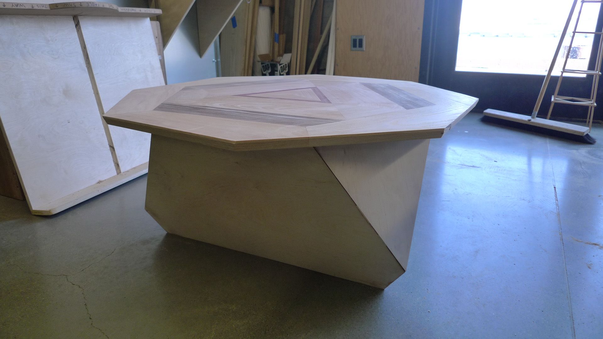 Tetra Table : 24 Steps (with Pictures) - Instructables