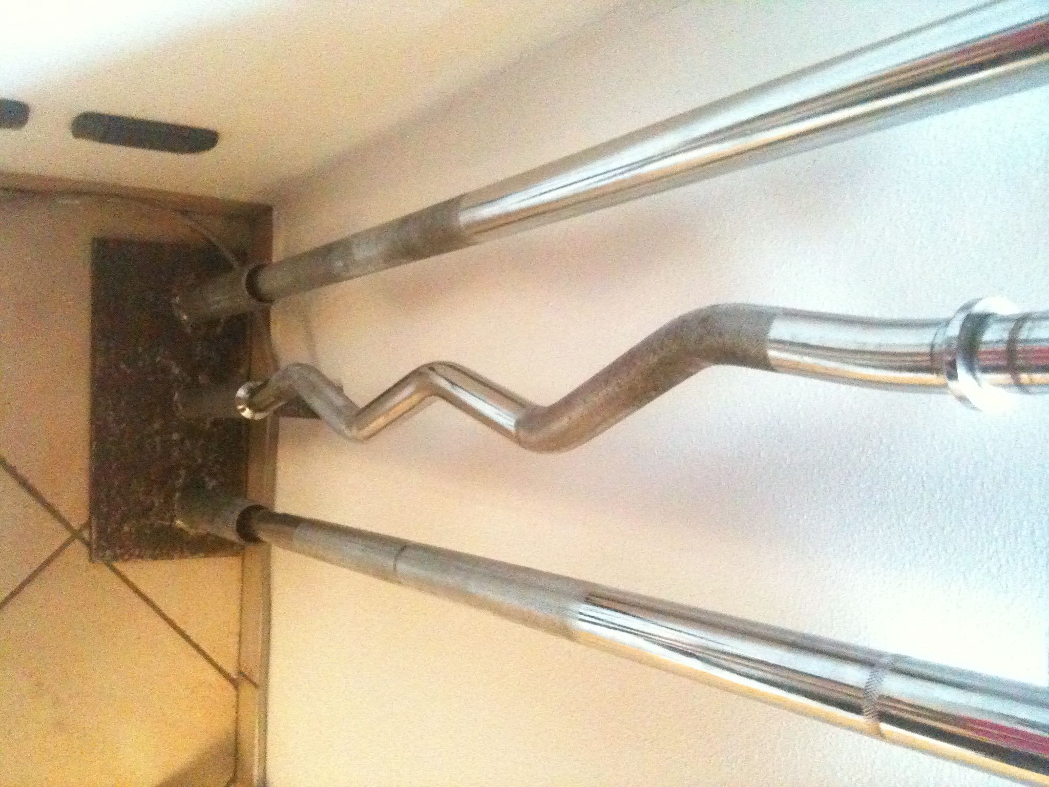 DIY Gym Bars Holder : 6 Steps - Instructables