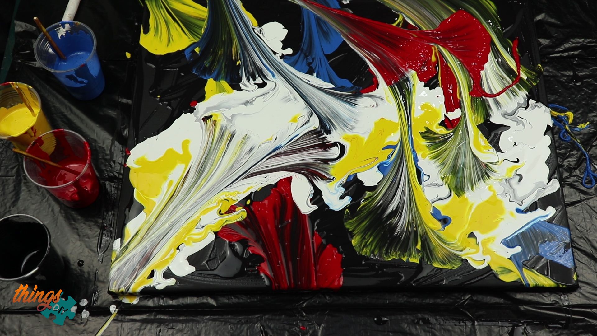 Fluid Painting With String Pulling #1 : 6 Steps - Instructables