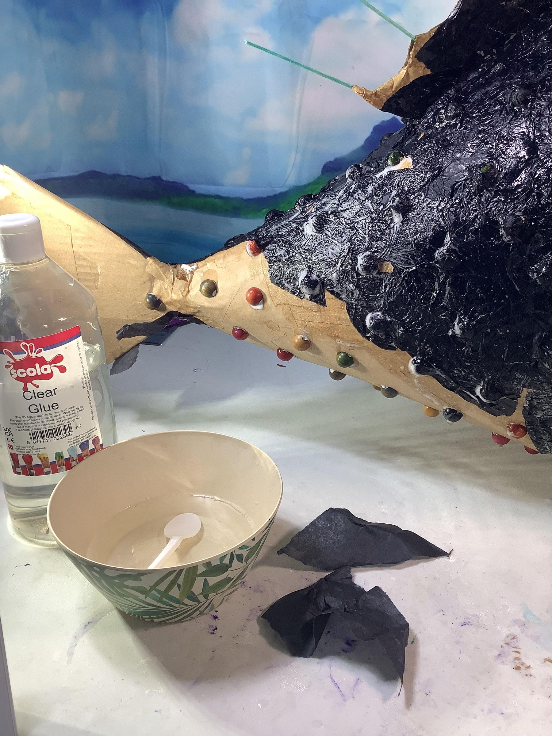 UV Lit Anglerfish Head-Mask : 10 Steps (with Pictures) - Instructables