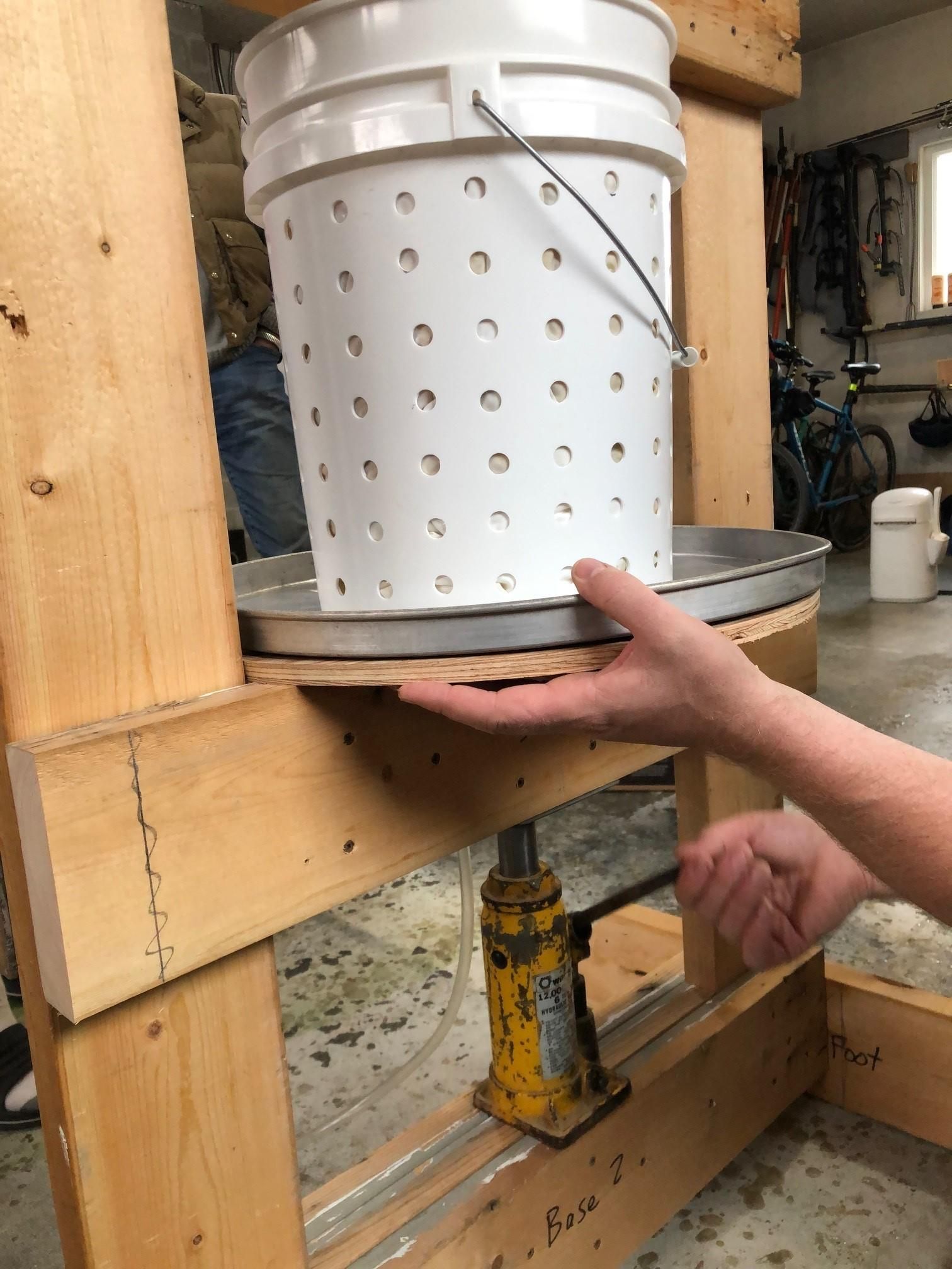 DIY Cider Press - Clean and Simple : 9 Steps (with Pictures ...