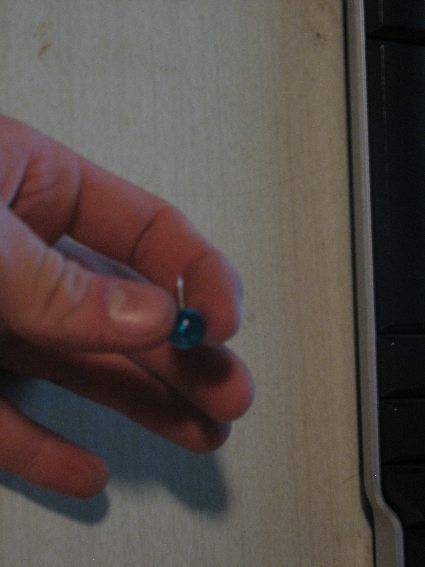 Cheap DIY 100" Projector Screen : 4 Steps - Instructables