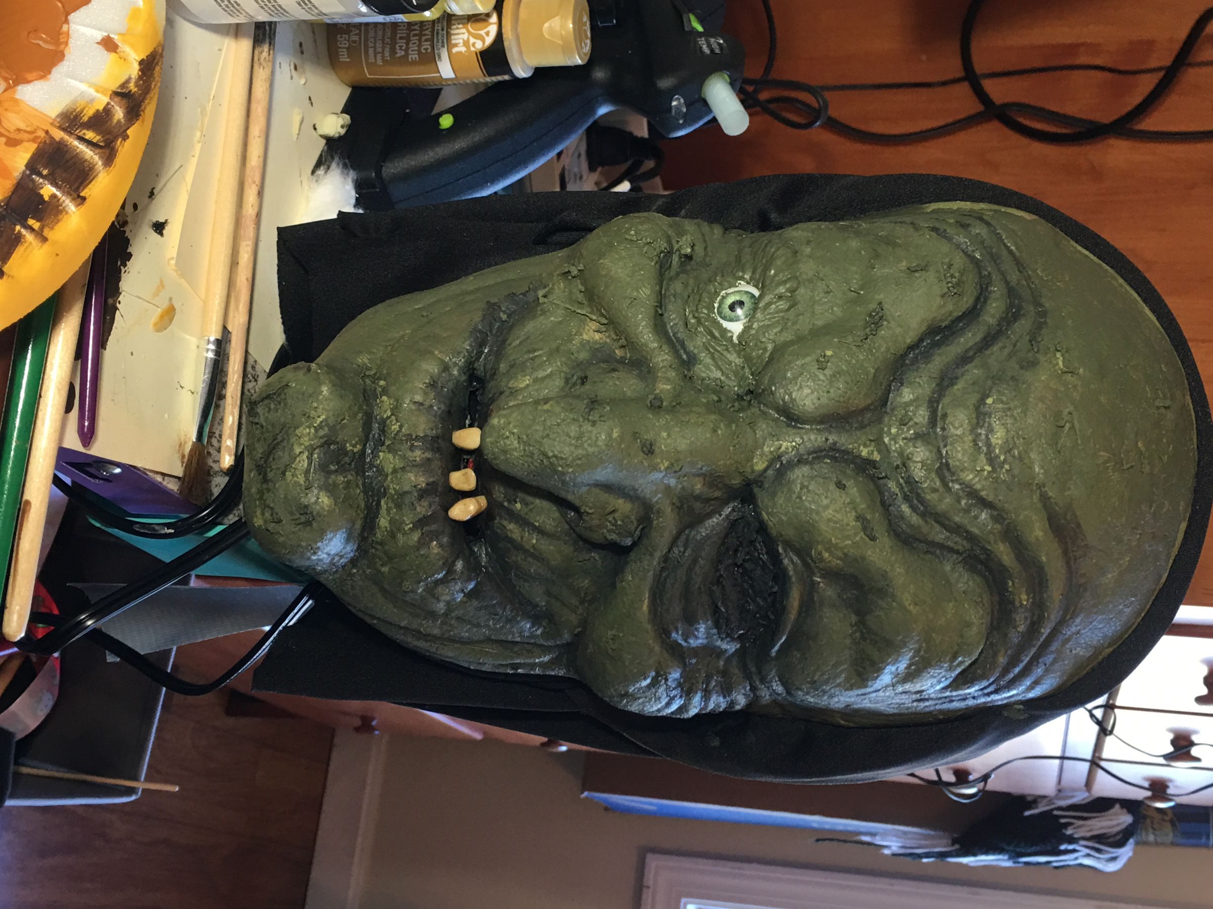 Hunchback Witch With Pet Spider : 11 Steps (with Pictures) - Instructables