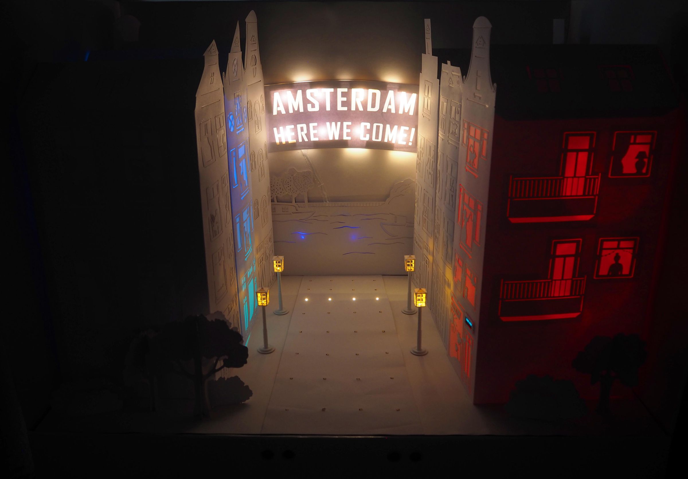 Interactive Window Display : 4 Steps (with Pictures) - Instructables