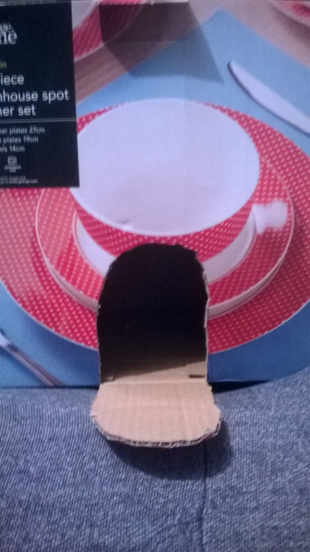 Cardboard Sand Castle : 6 Steps - Instructables