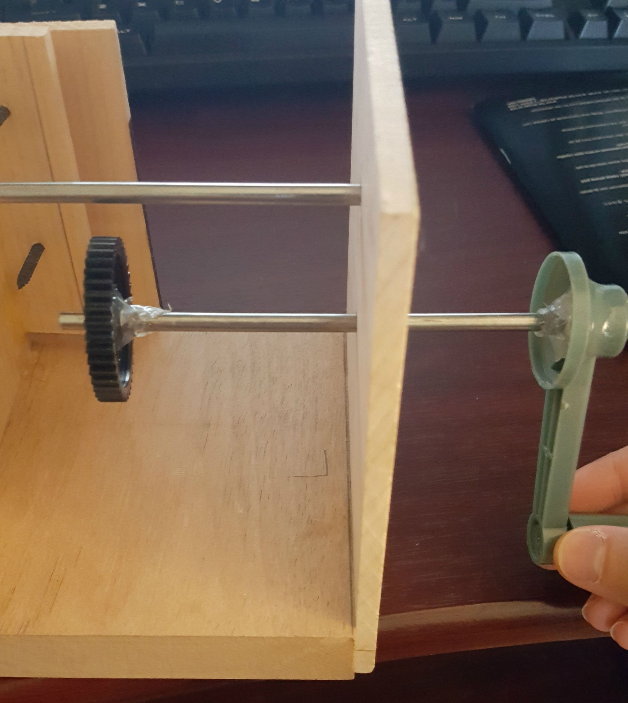 Hand Crank Generator : 14 Steps (with Pictures) - Instructables