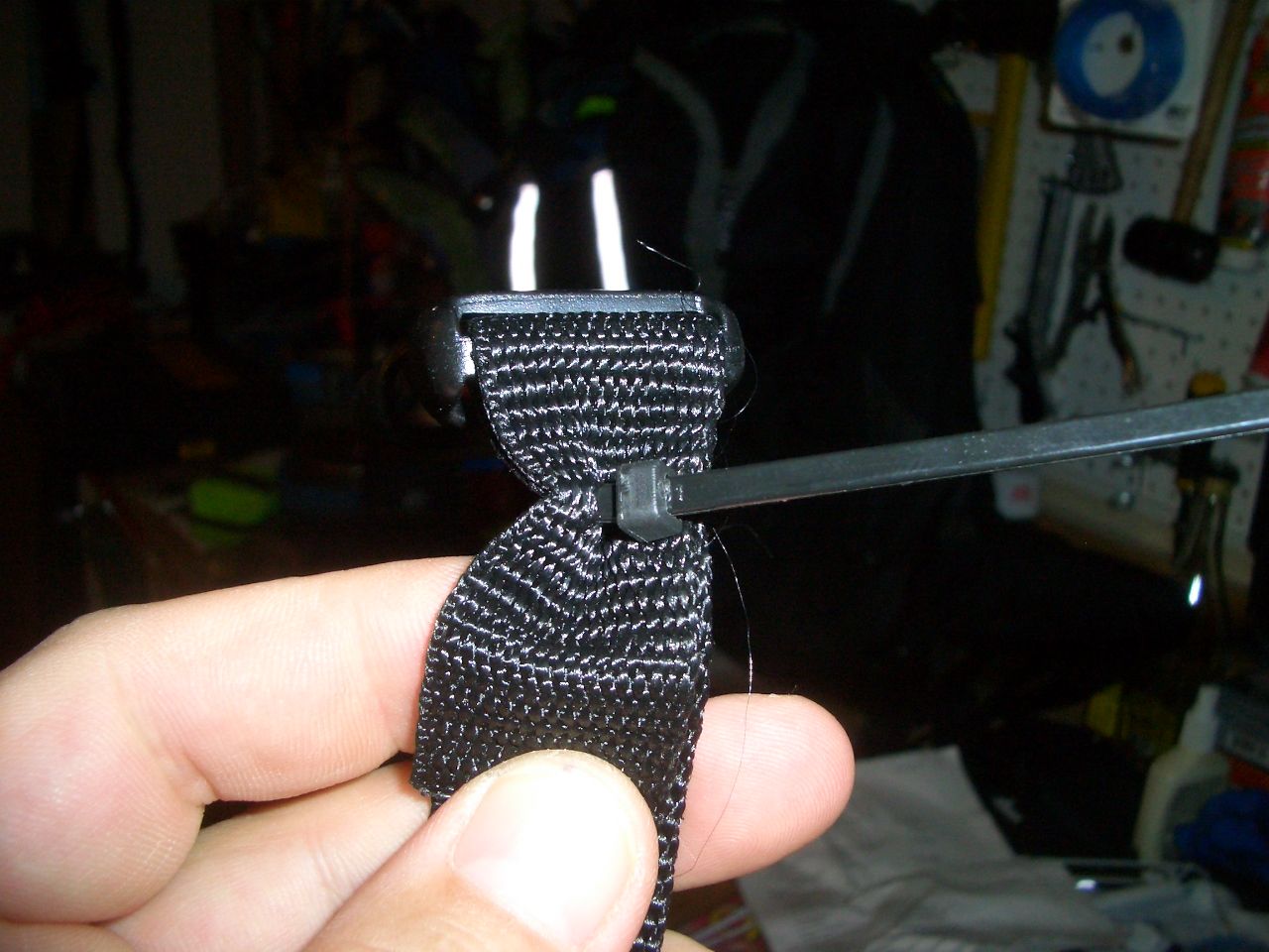Repair / Join Strapping With Zipties : 5 Steps - Instructables