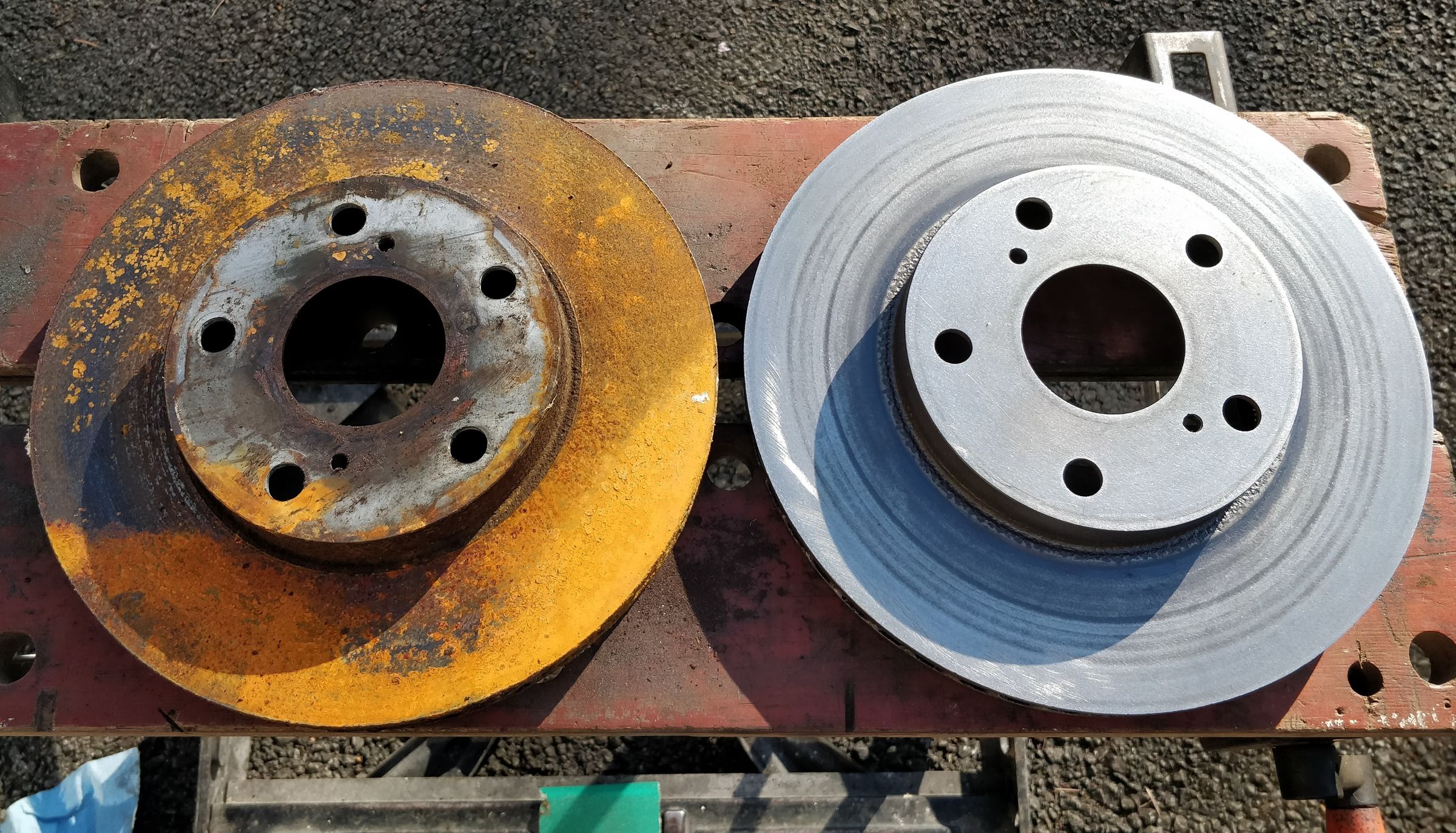 Brake Disc Clock : 8 Steps (with Pictures) - Instructables