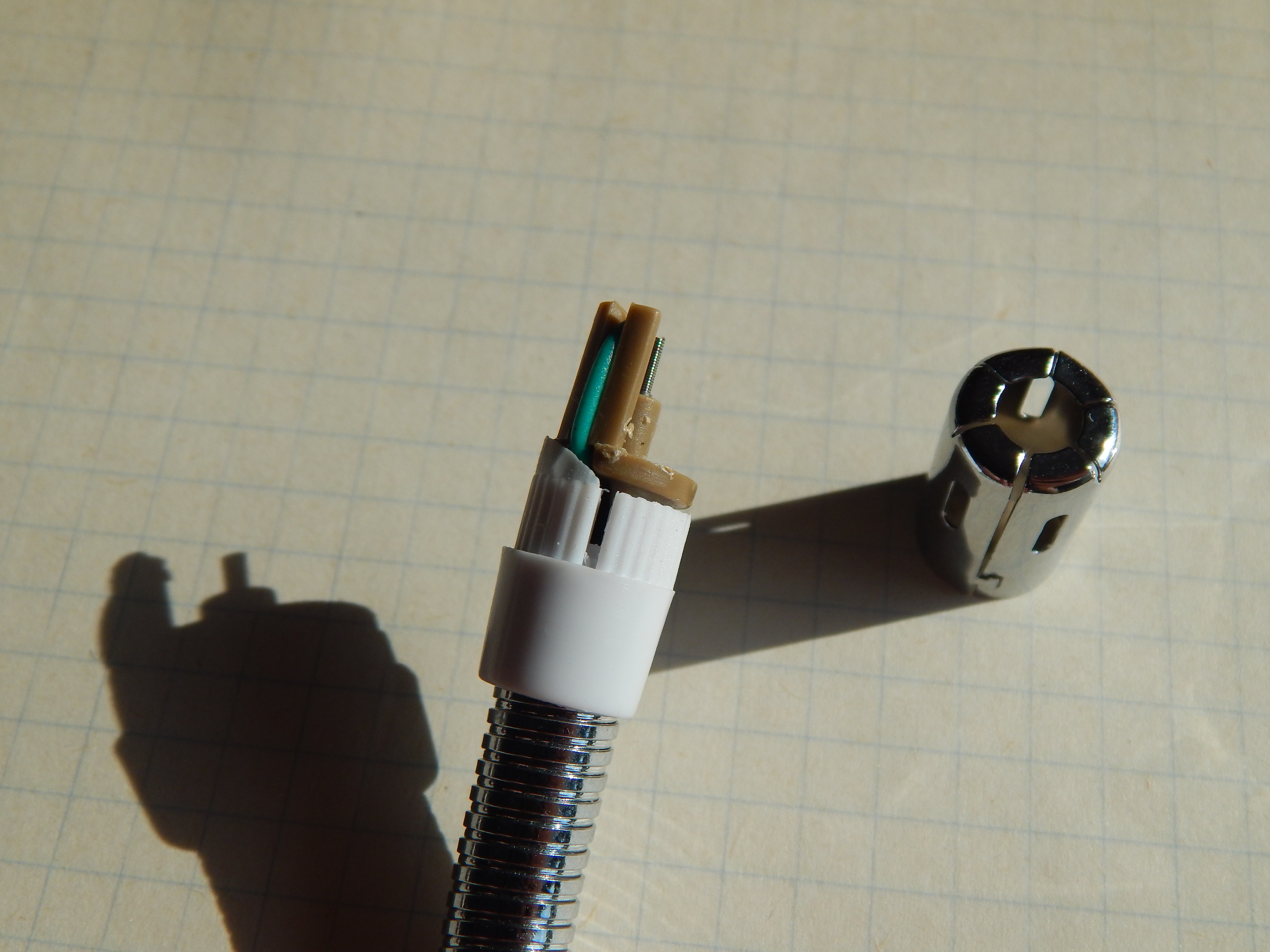 Voicetron - Voice Recording Toy : 40 Steps (with Pictures) - Instructables