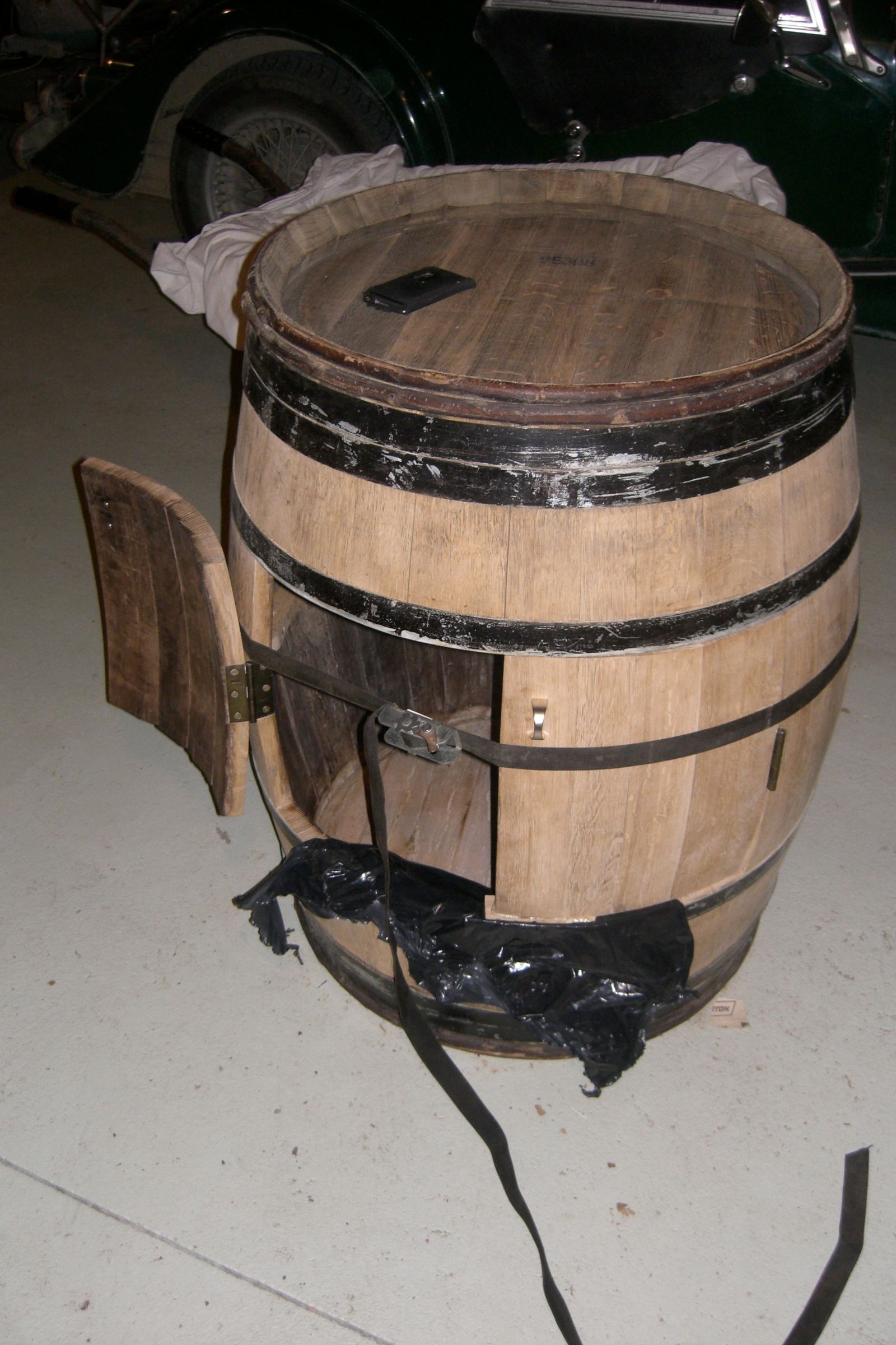Convert a Wine Barrel Into a Cabinet : 10 Steps (with Pictures ...