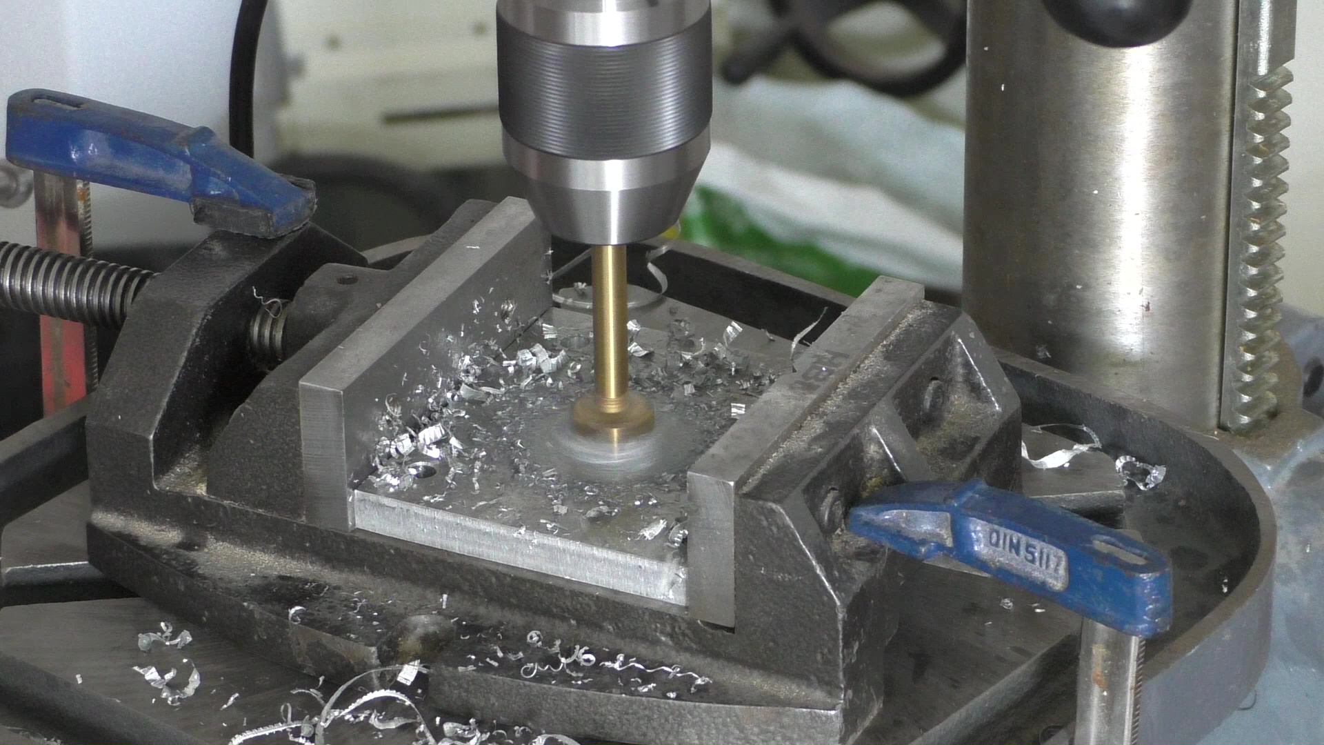 Converting a Quick Release Vice Into a Regular Vice : 8 Steps (with ...