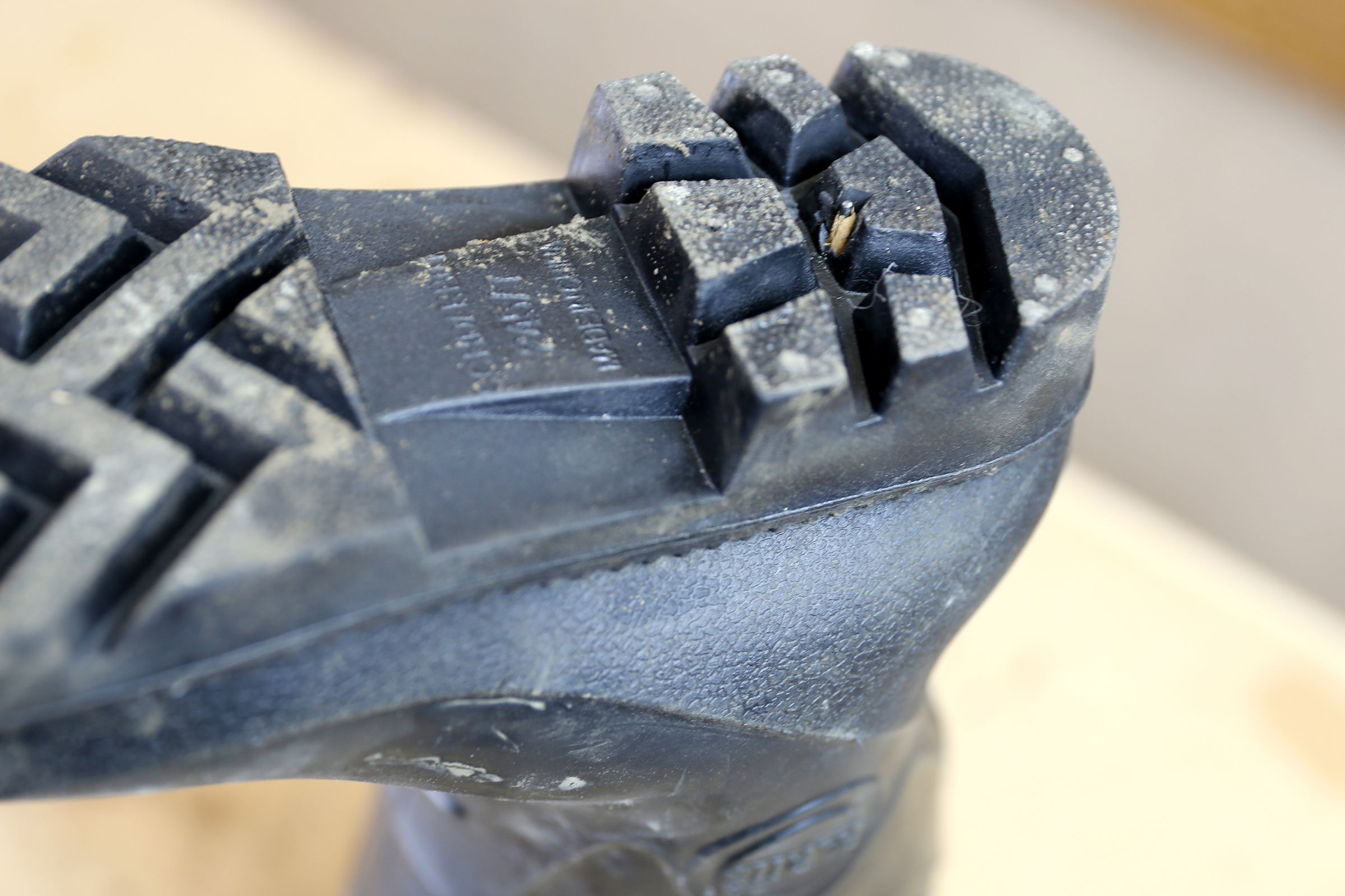 Concrete Boot Planter : 10 Steps (with Pictures) - Instructables