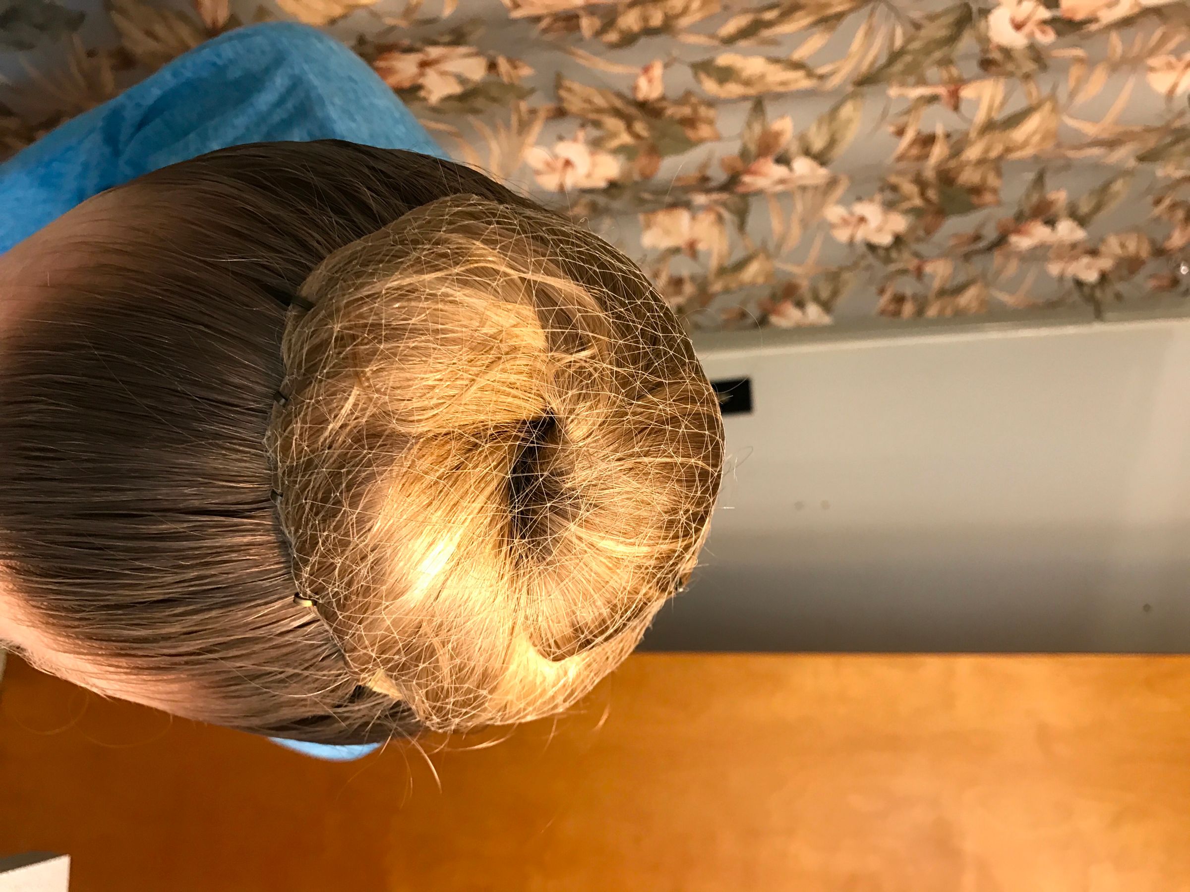 How to Do a Classical Ballet Bun : 16 Steps - Instructables