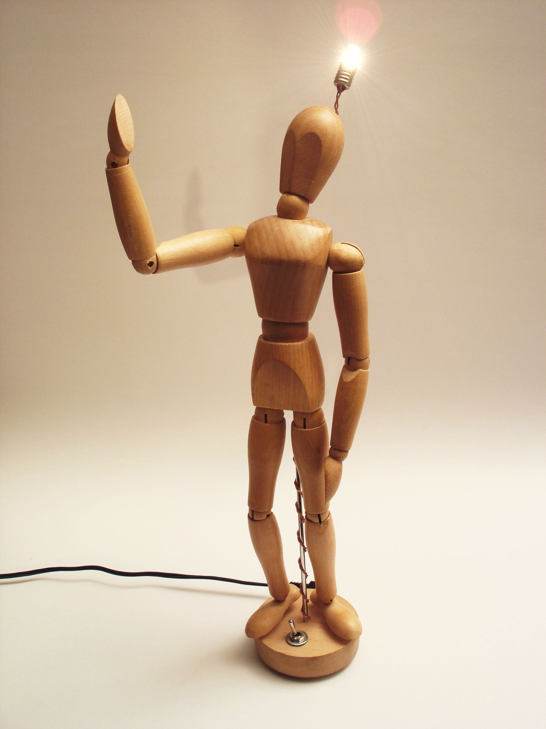 Bright Idea Lamp Man : 7 Steps (with Pictures) - Instructables