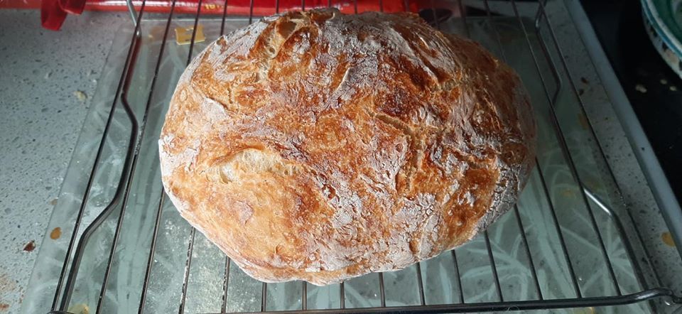 Lazy Man Bread | 4 Ingredients Bread Recipe | No Knead | No Machine ...