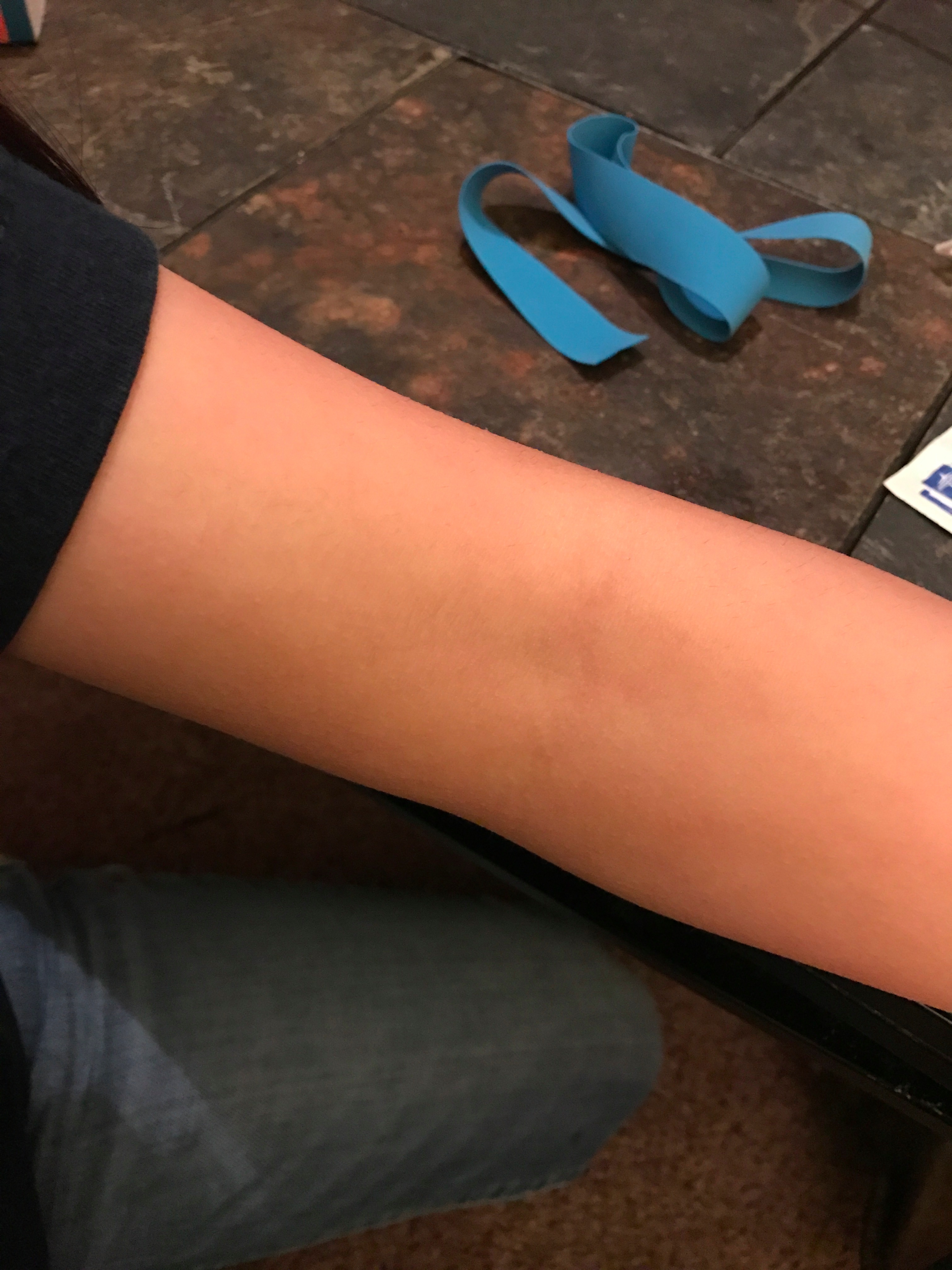 How to Insert an IV : 11 Steps - Instructables