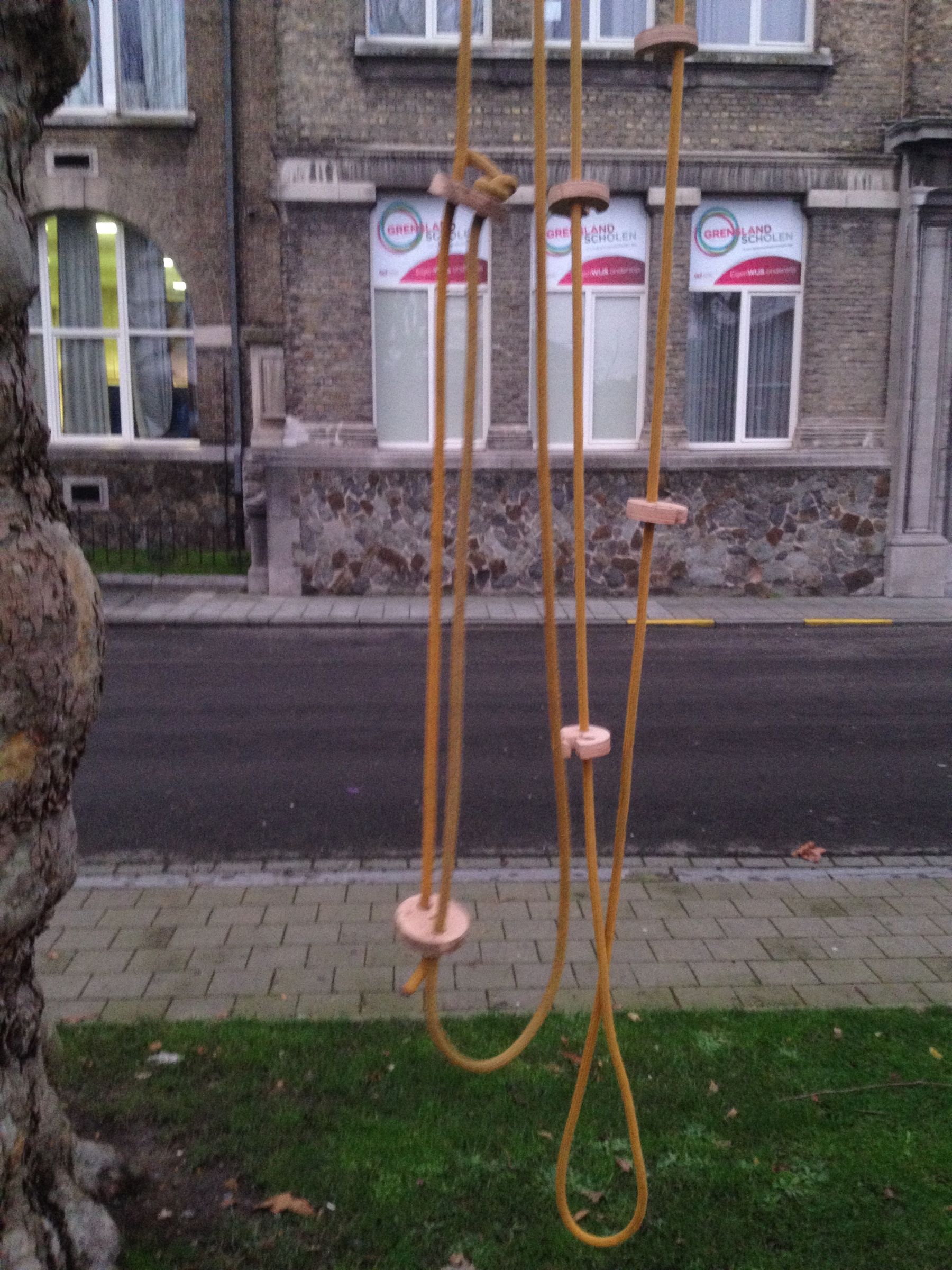 Go Swing Go : 7 Steps - Instructables