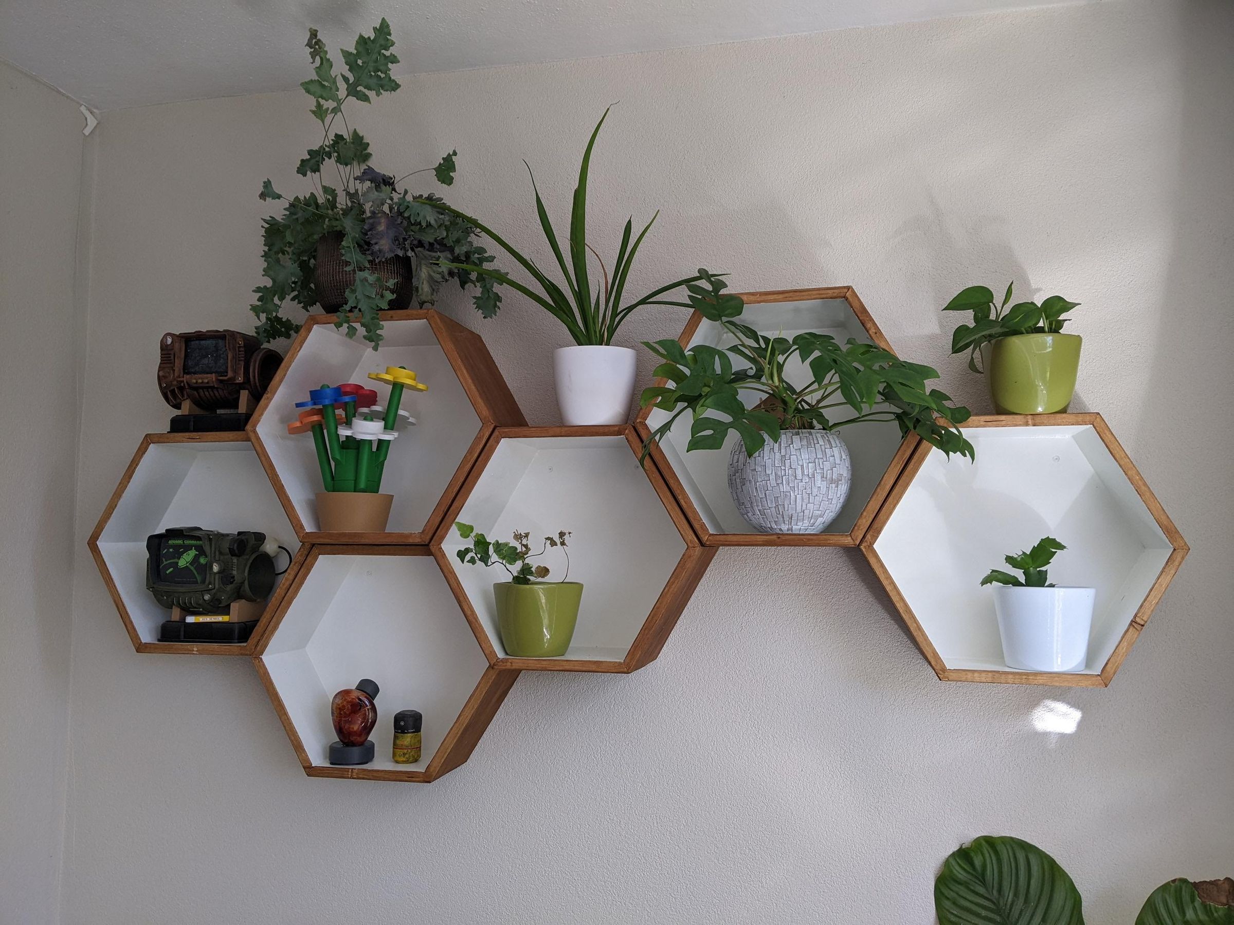Hexagon Shelf : 10 Steps (with Pictures) - Instructables
