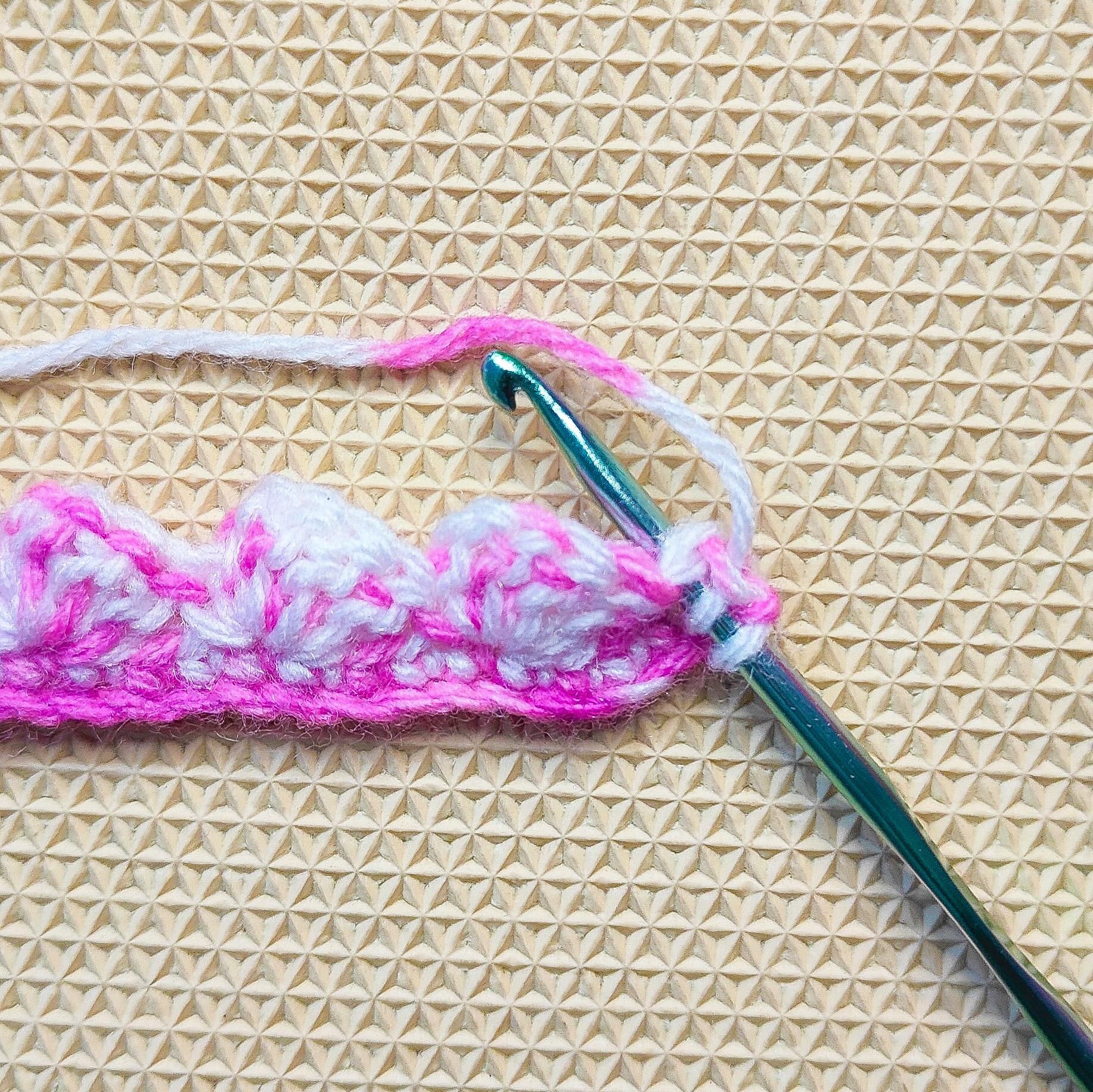 Easiest One Row Repeat Crochet Scarf Pattern : 6 Steps (with Pictures ...