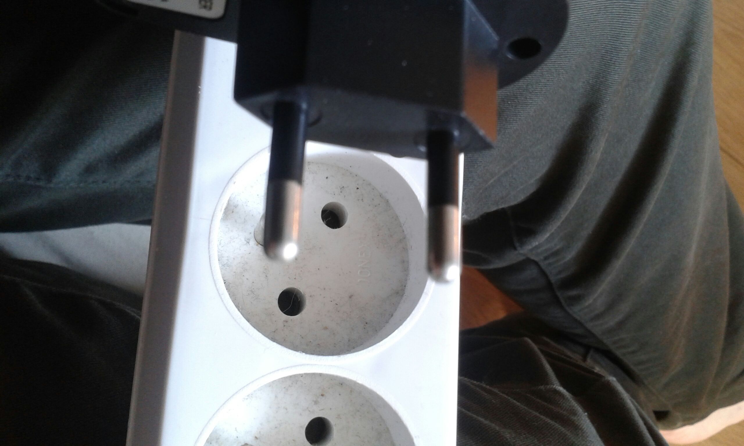 UK/European Extension Cable : 3 Steps - Instructables