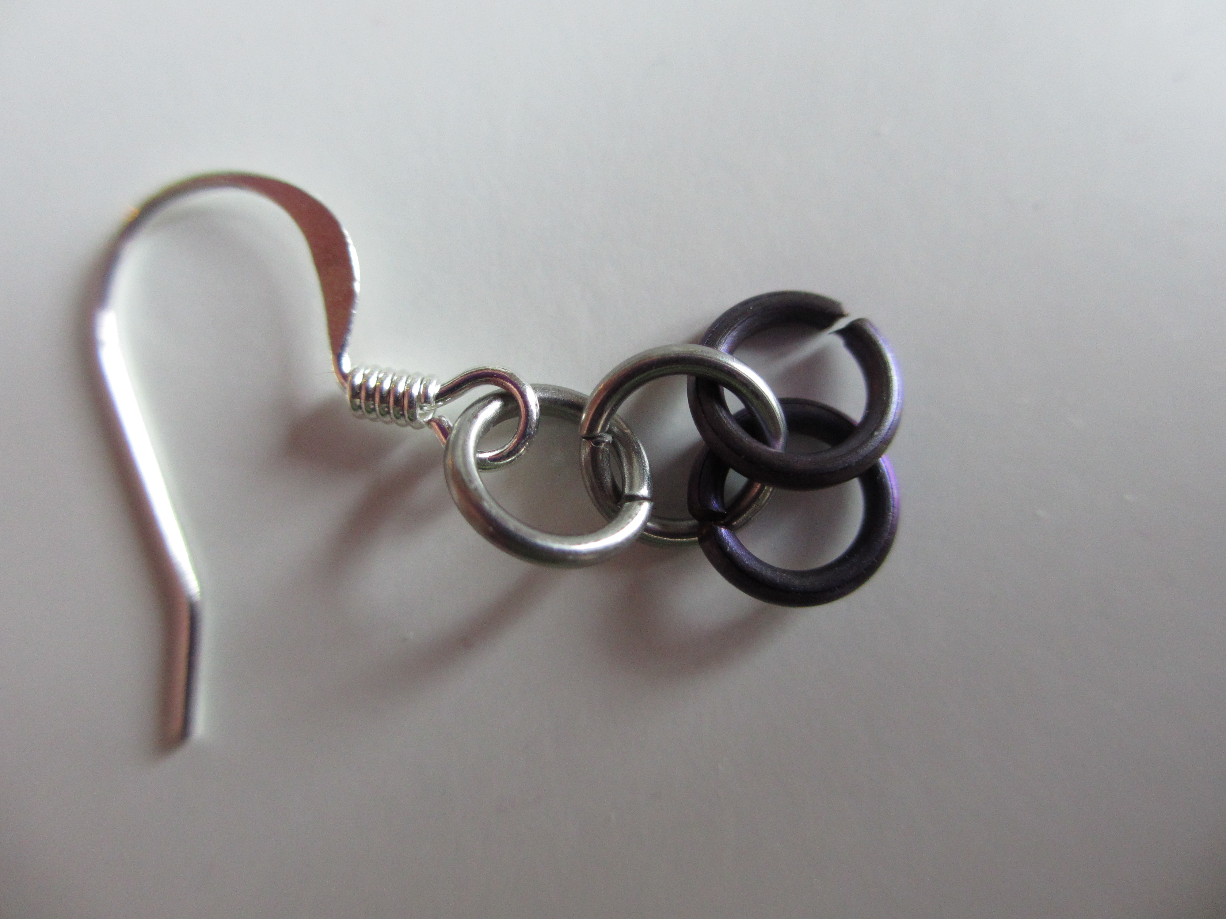 Chainmail Earrings : 4 Steps (with Pictures) - Instructables