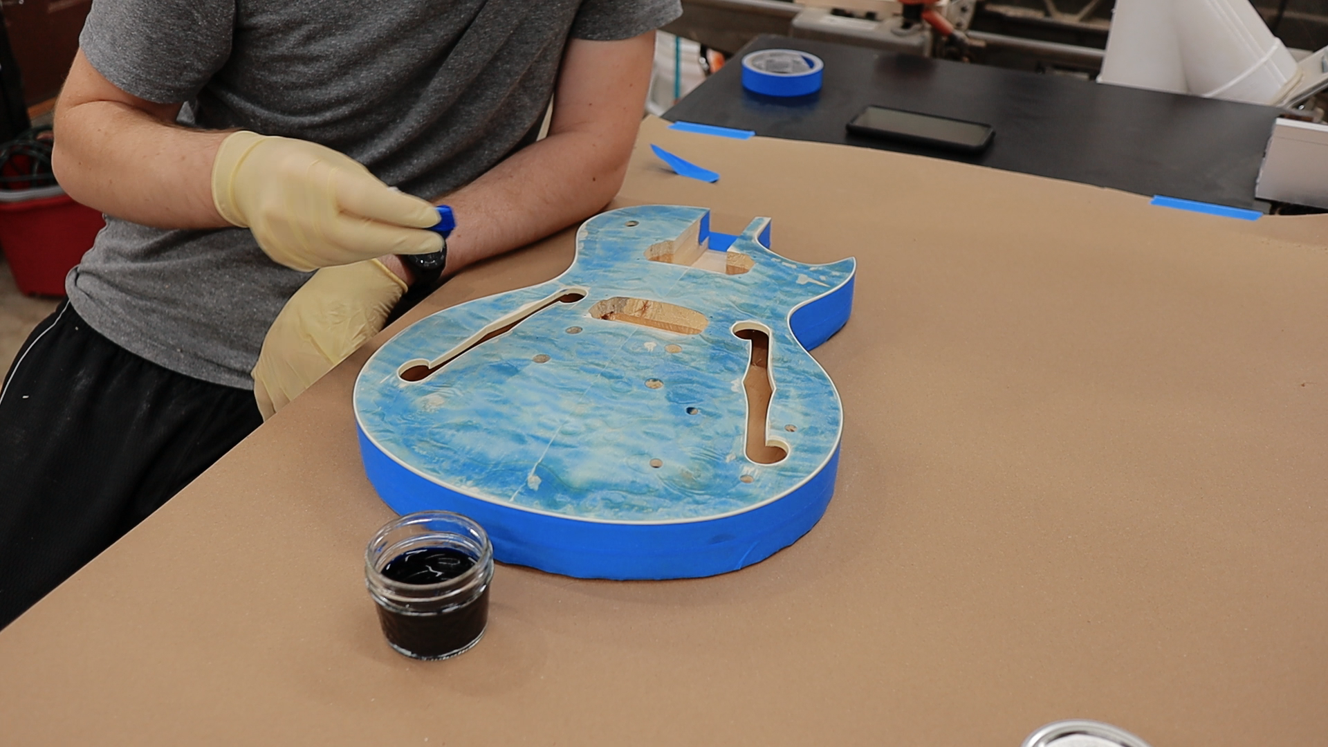 Apply a Blue Burst Guitar Finish With Dye! : 8 Steps (with Pictures ...
