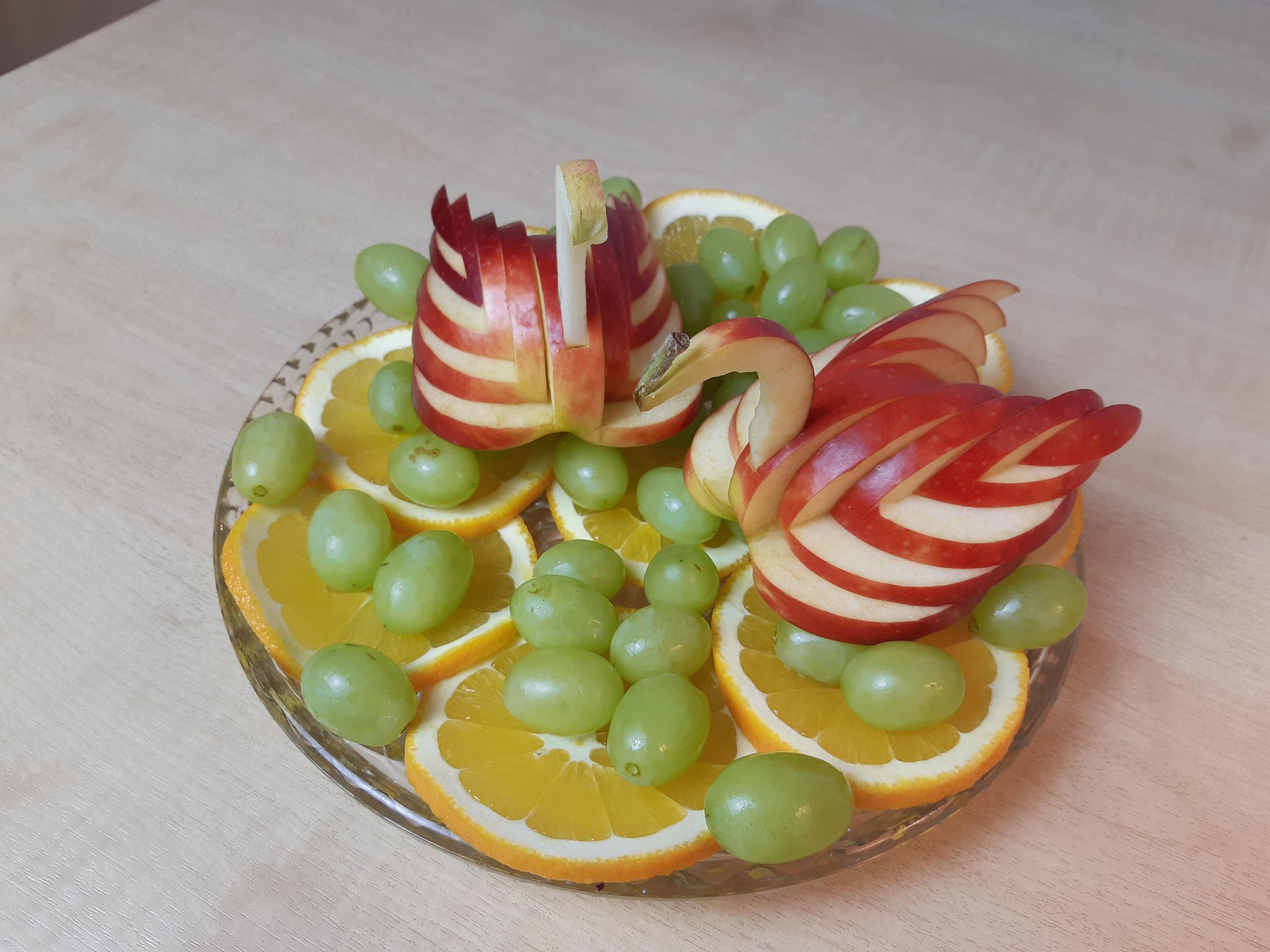 Edible Apple Swan : 7 Steps (with Pictures) - Instructables