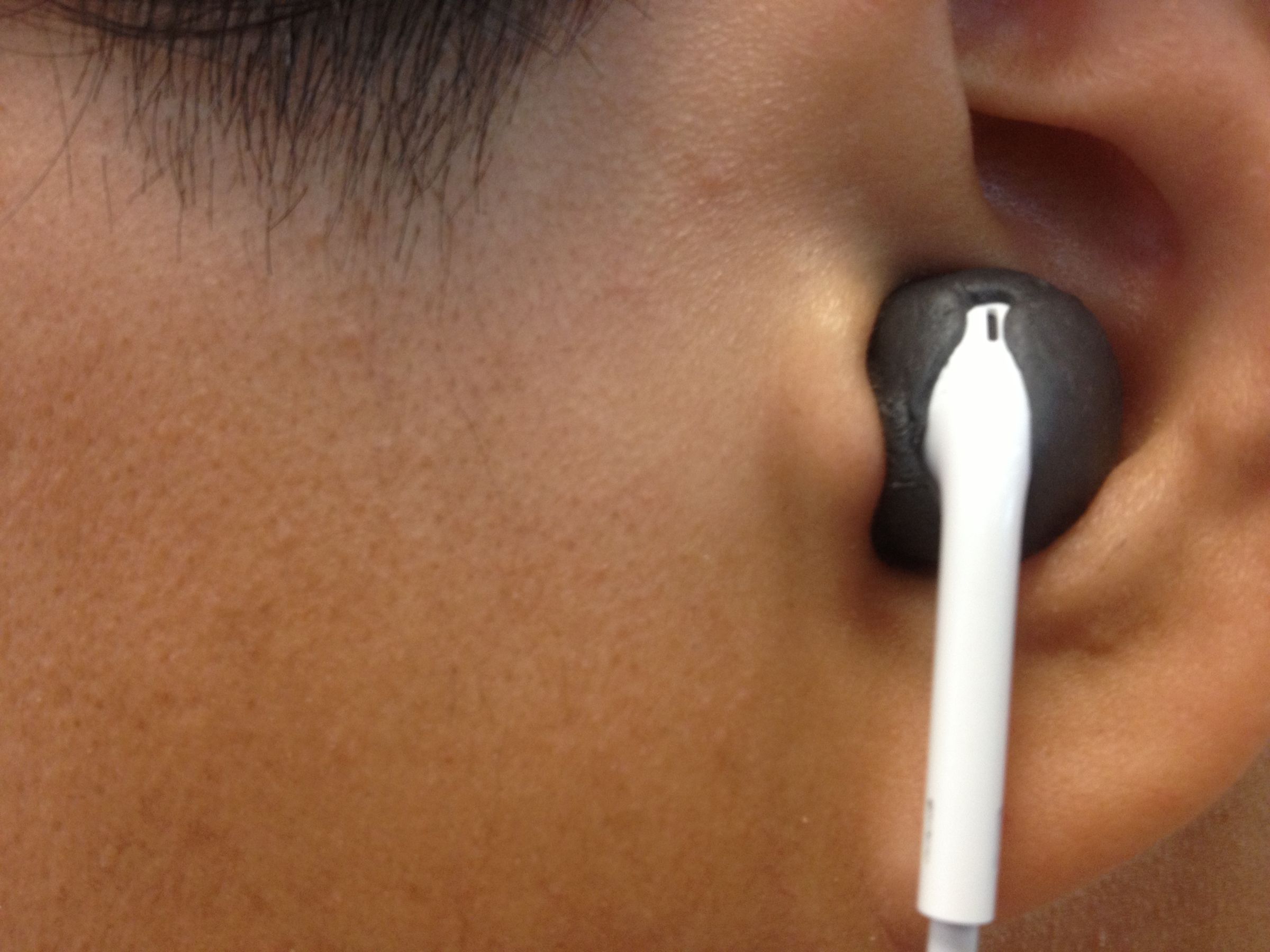 Customize the Fit on Your EarPods : 4 Steps (with Pictures) - Instructables