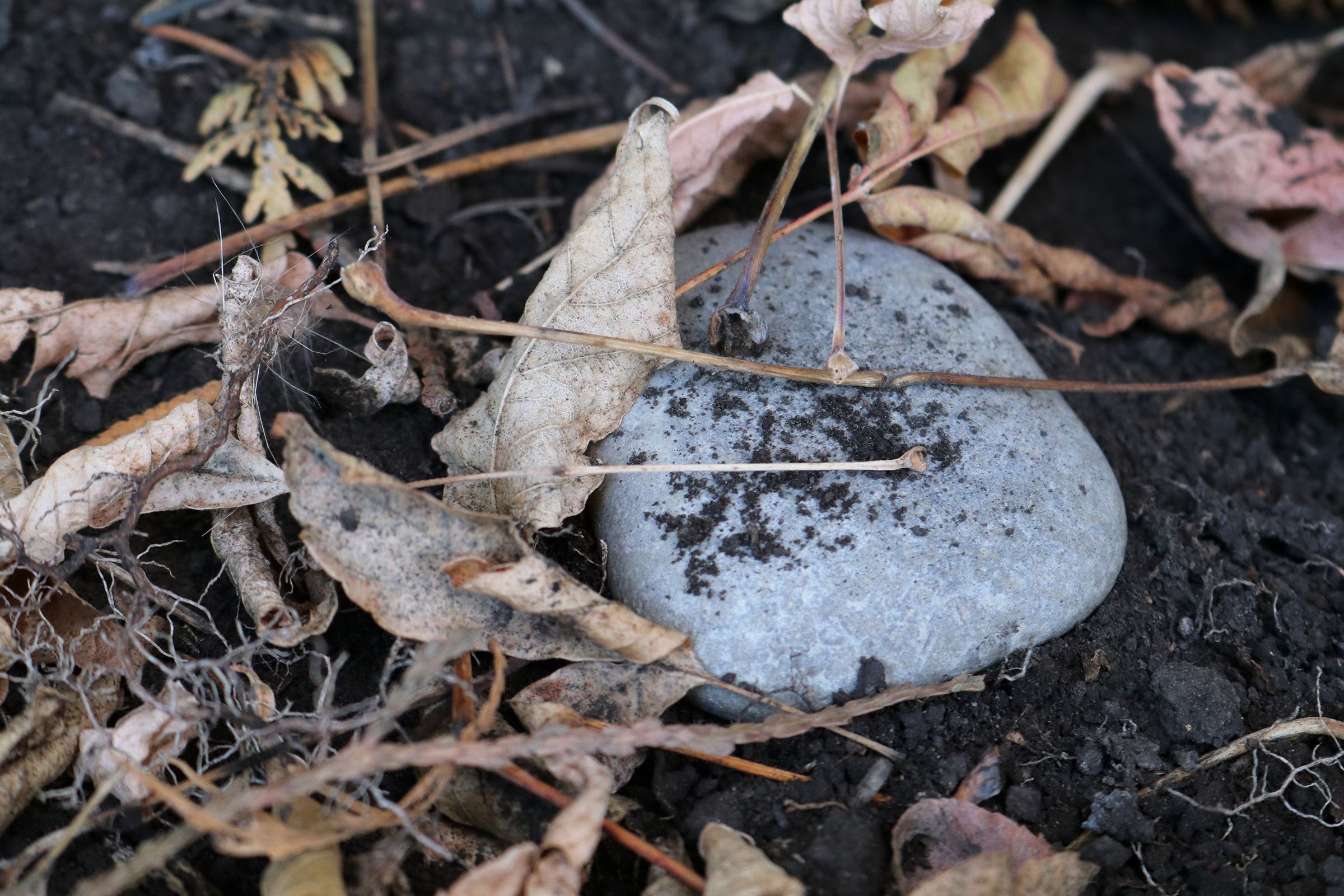 How to Make a Small Underground Secret Compartment - Instructables