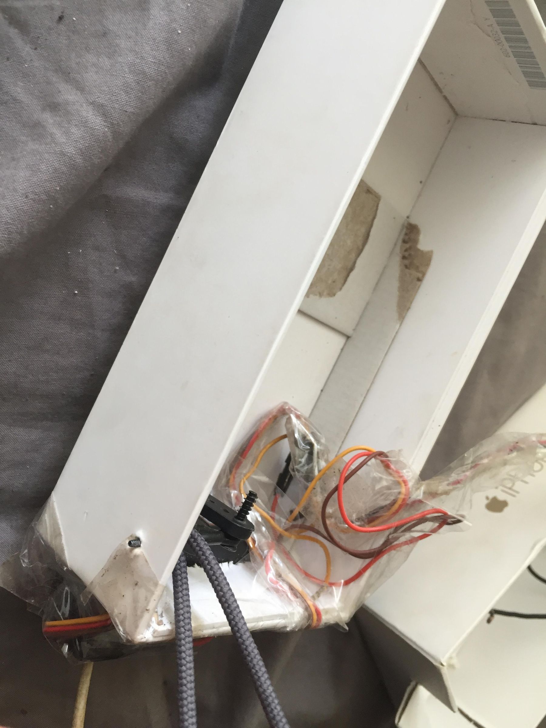 Remote Servo Dropper for Drone Fishing Super Neat : 7 Steps - Instructables