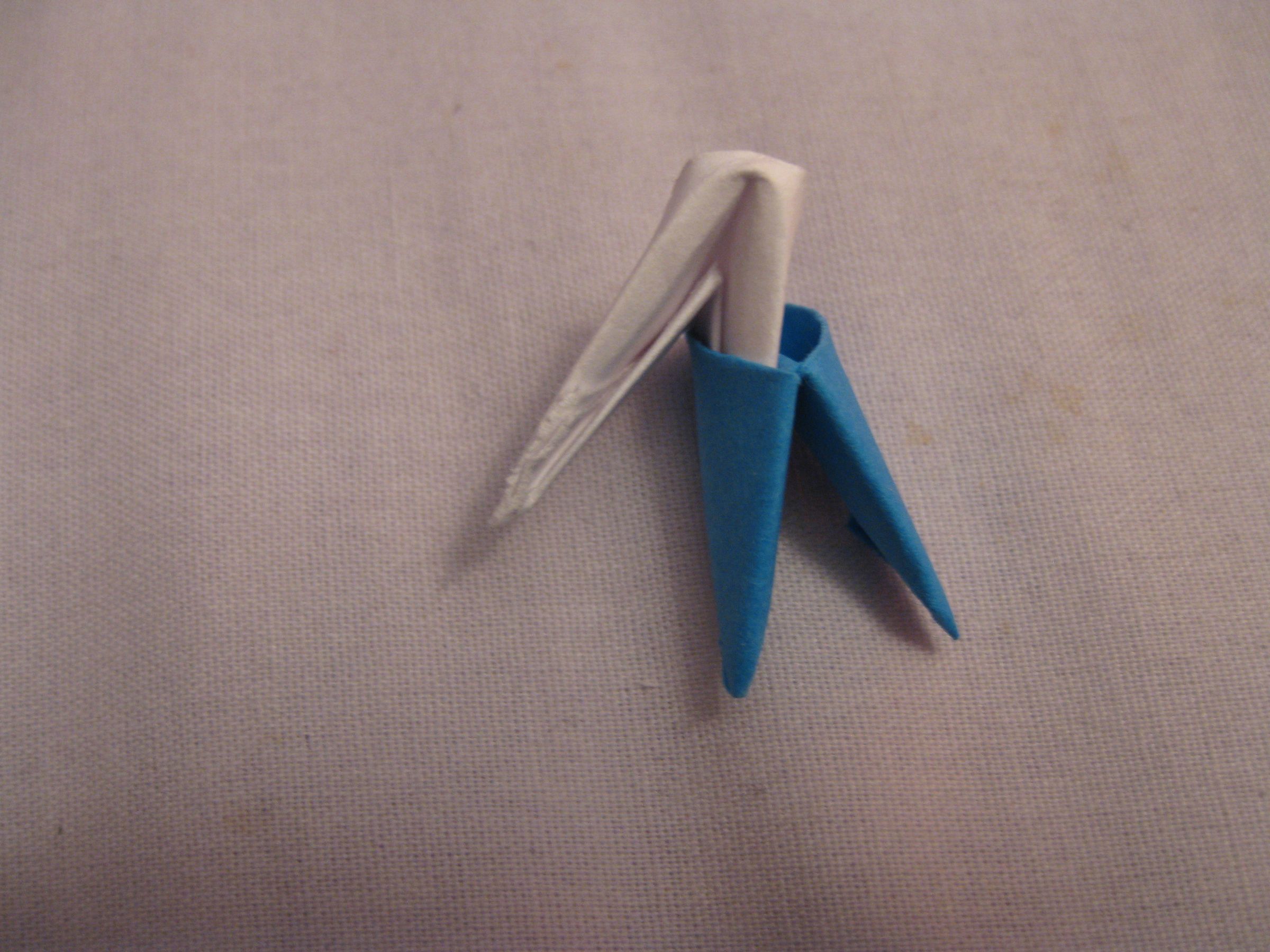 Modular Origami Swan : 11 Steps (with Pictures) - Instructables