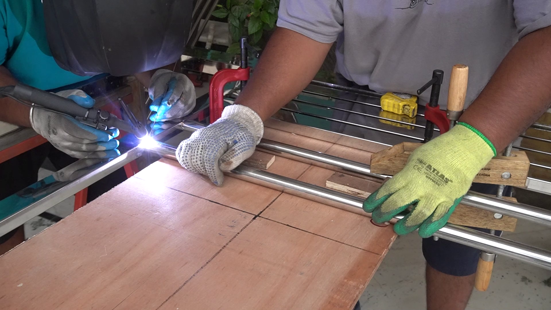 Stainless Steel Gate for Workshop : 15 Steps (with Pictures ...